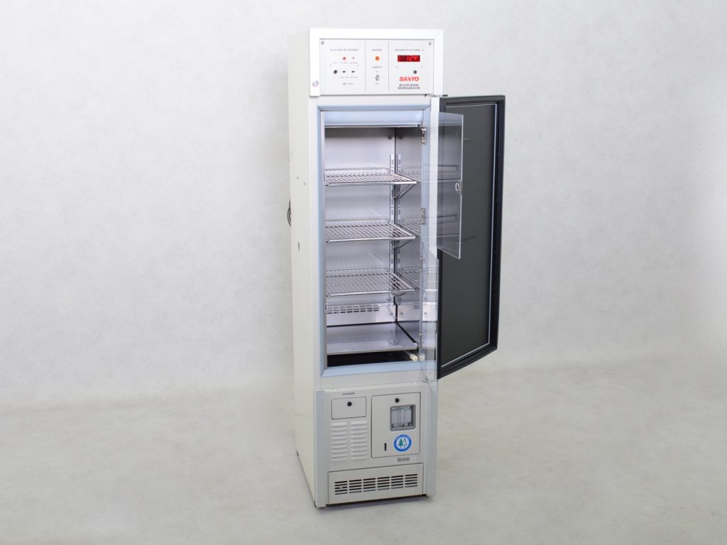 Sanyo MBR-107D(H) blood bank refrigerator - Gemini BV