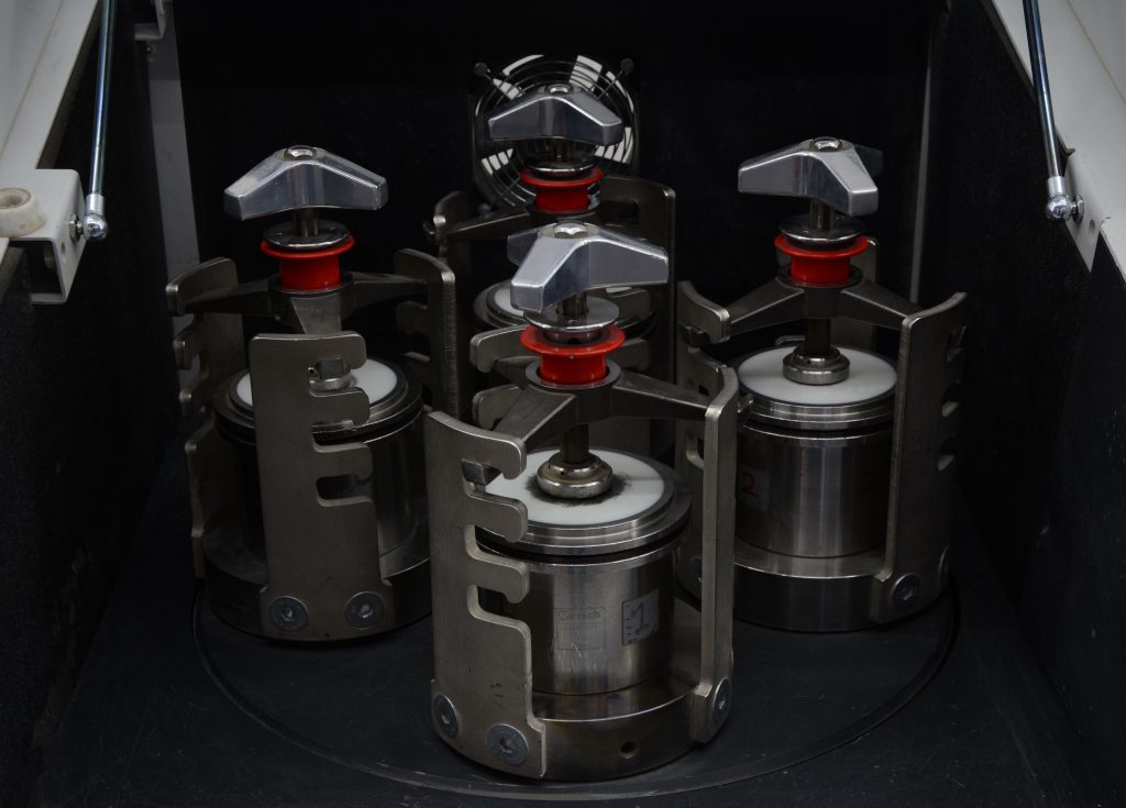 Retsch PM 400 Planetary ball mill - Gemini BV