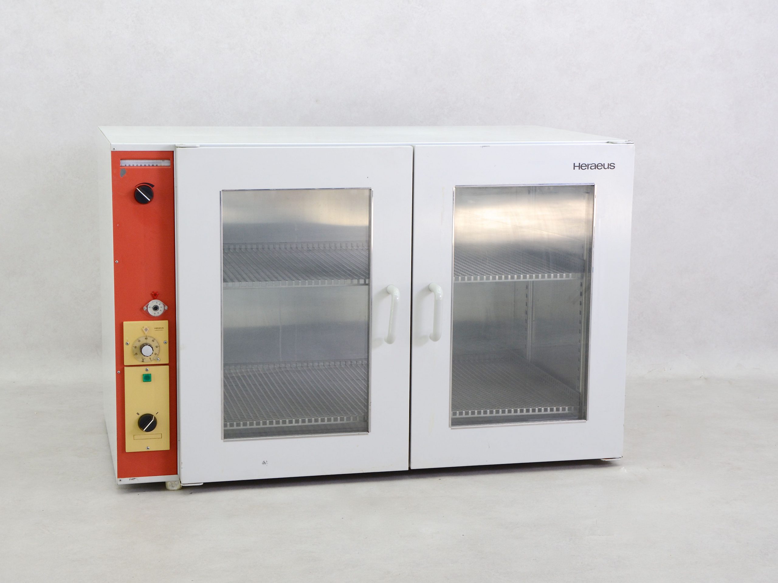 Heraeus B5090E Incubator - Gemini BV