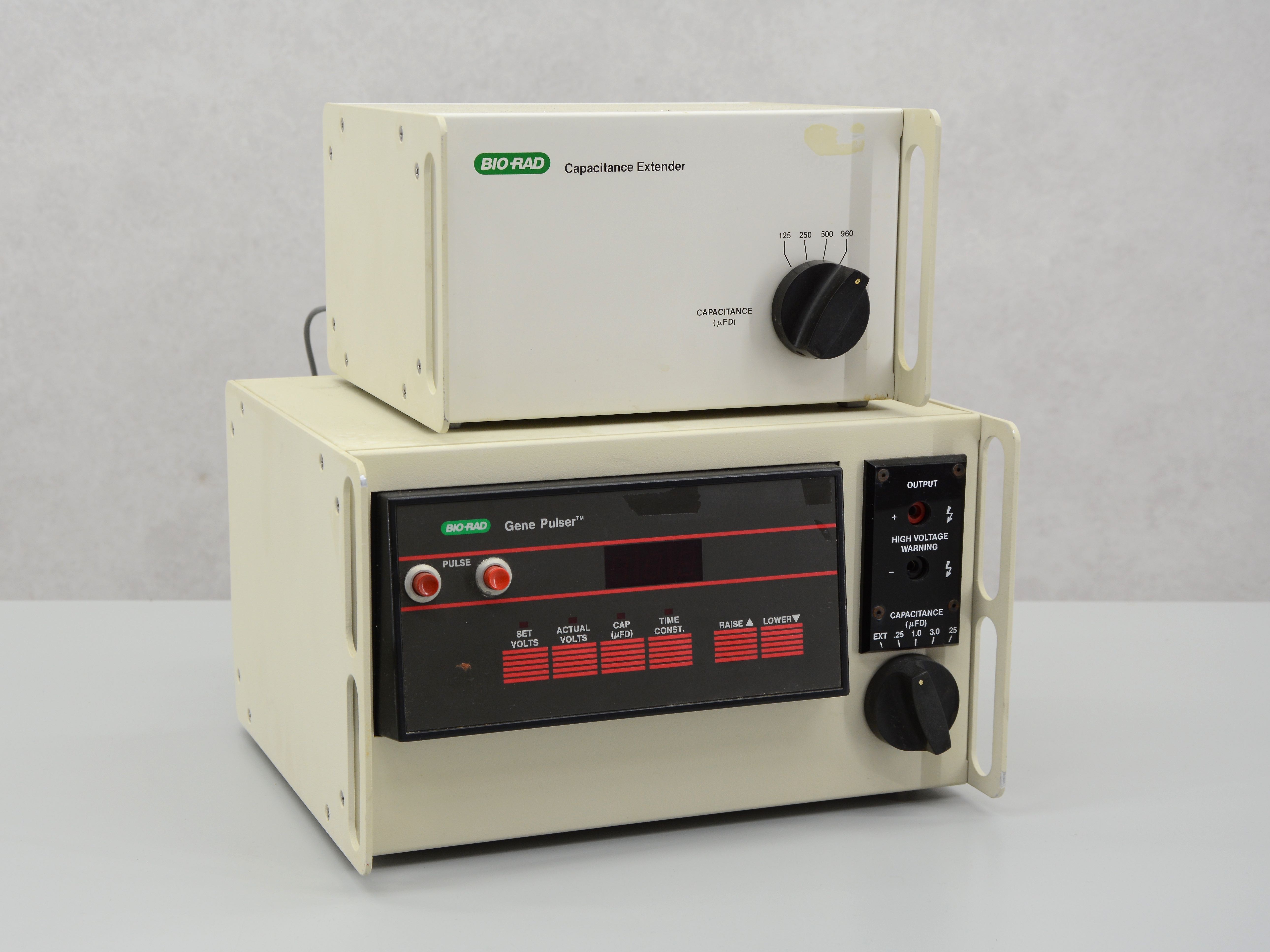 Bio-Rad Gene Pulser Electroporation system - Gemini BV