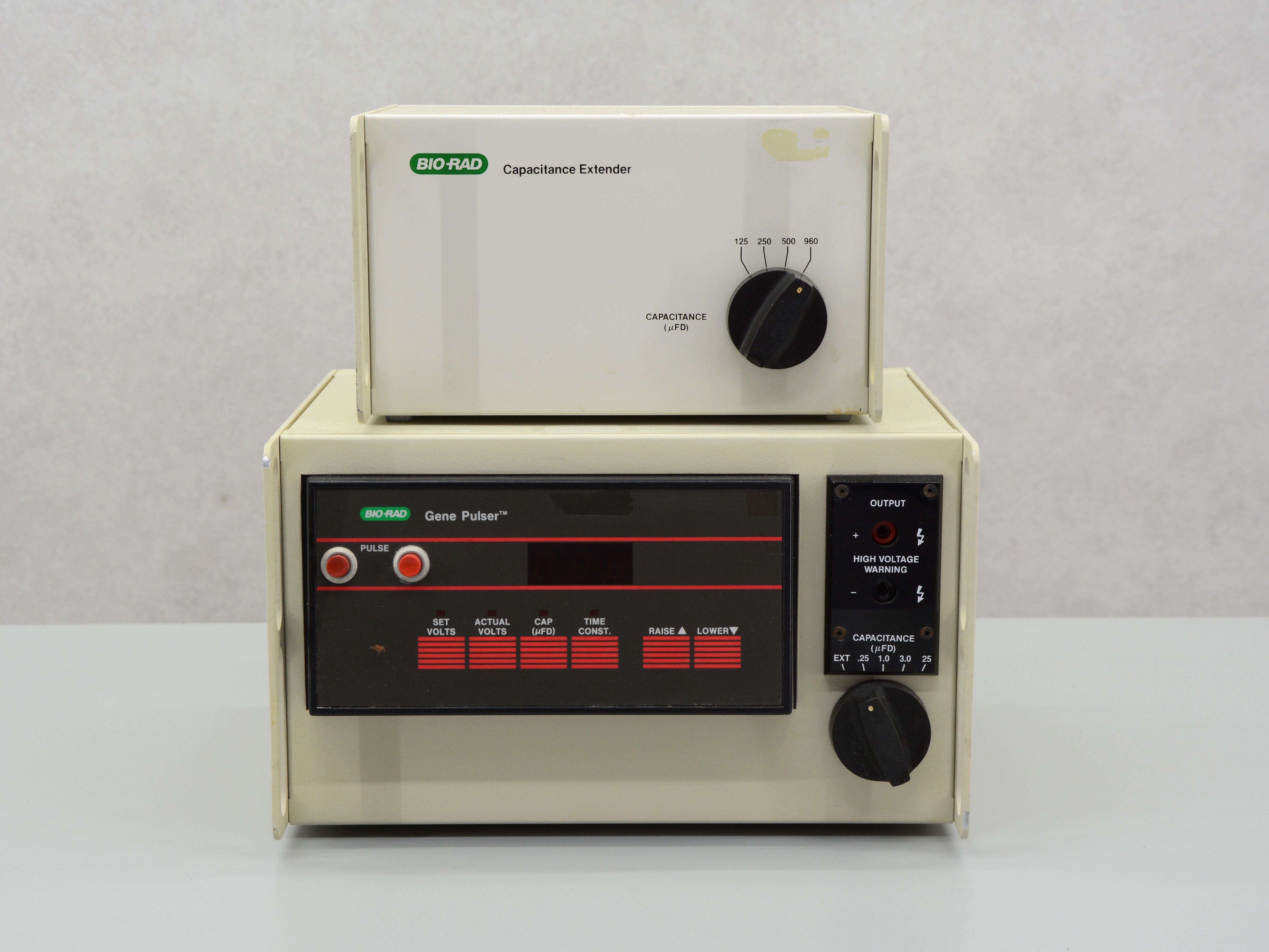 Bio-Rad Gene Pulser Electroporation system - Gemini BV