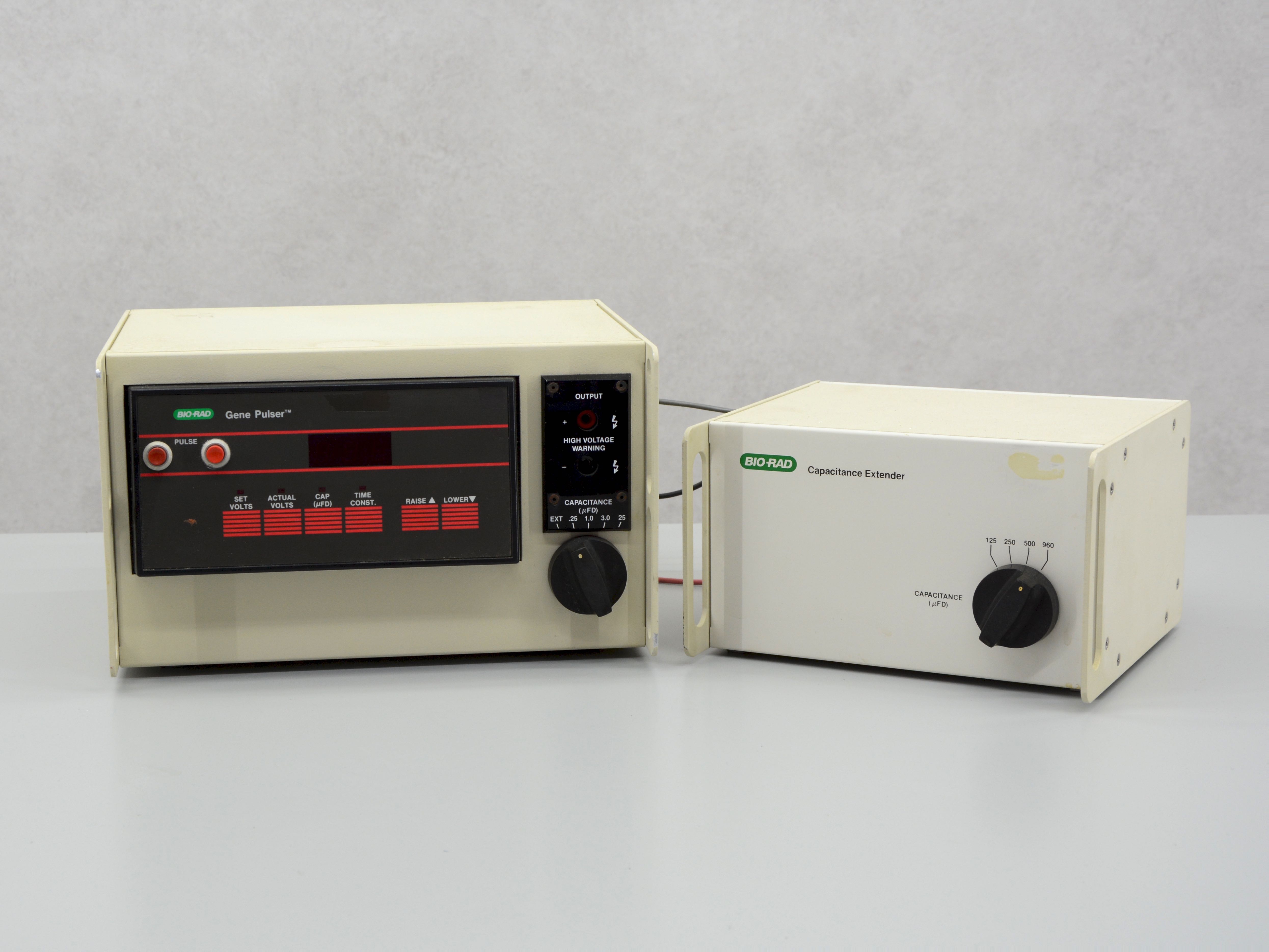 Bio-Rad Gene Pulser Electroporation system - Gemini BV