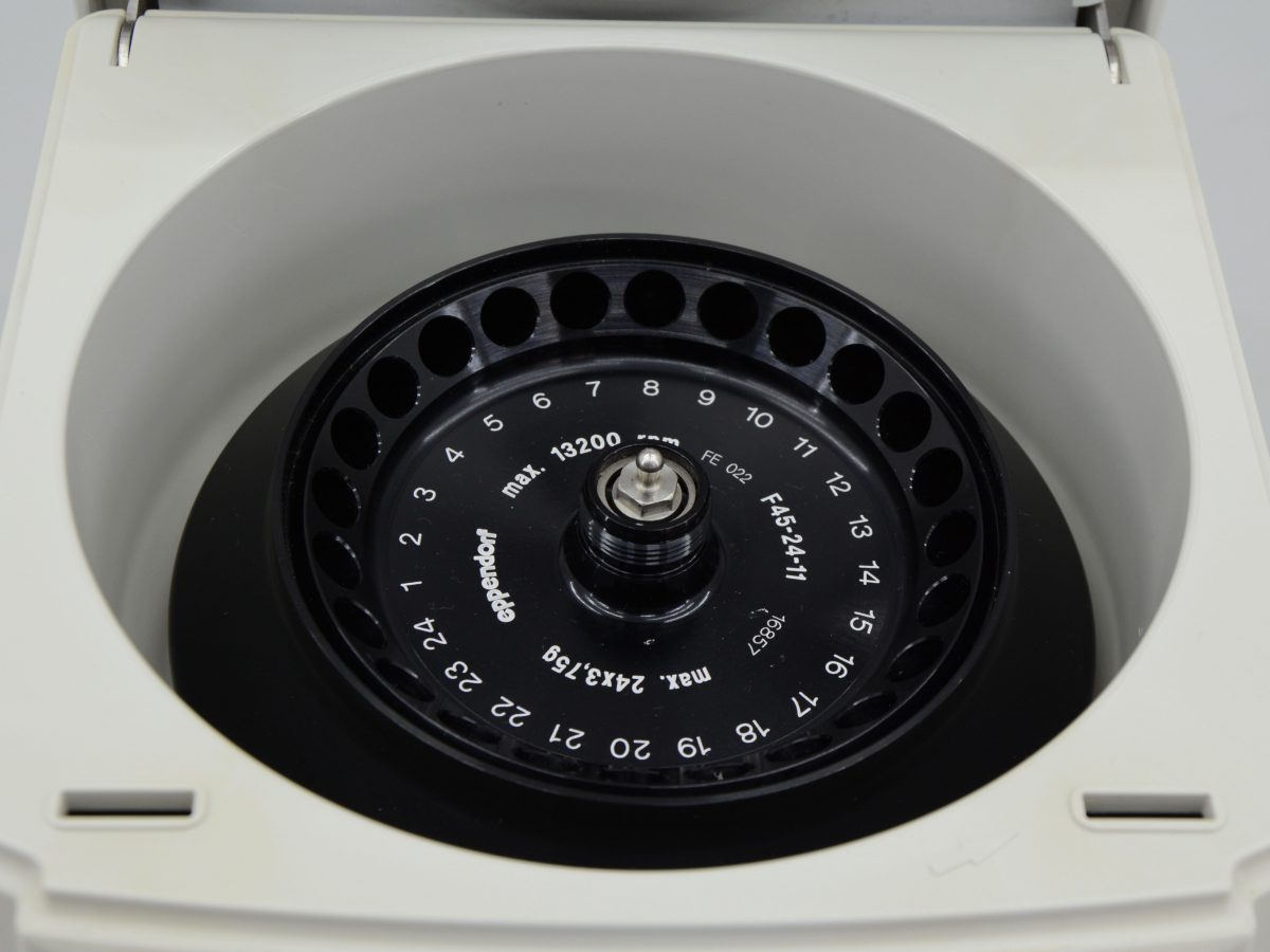 Eppendorf 5415D Centrifuge - Gemini BV