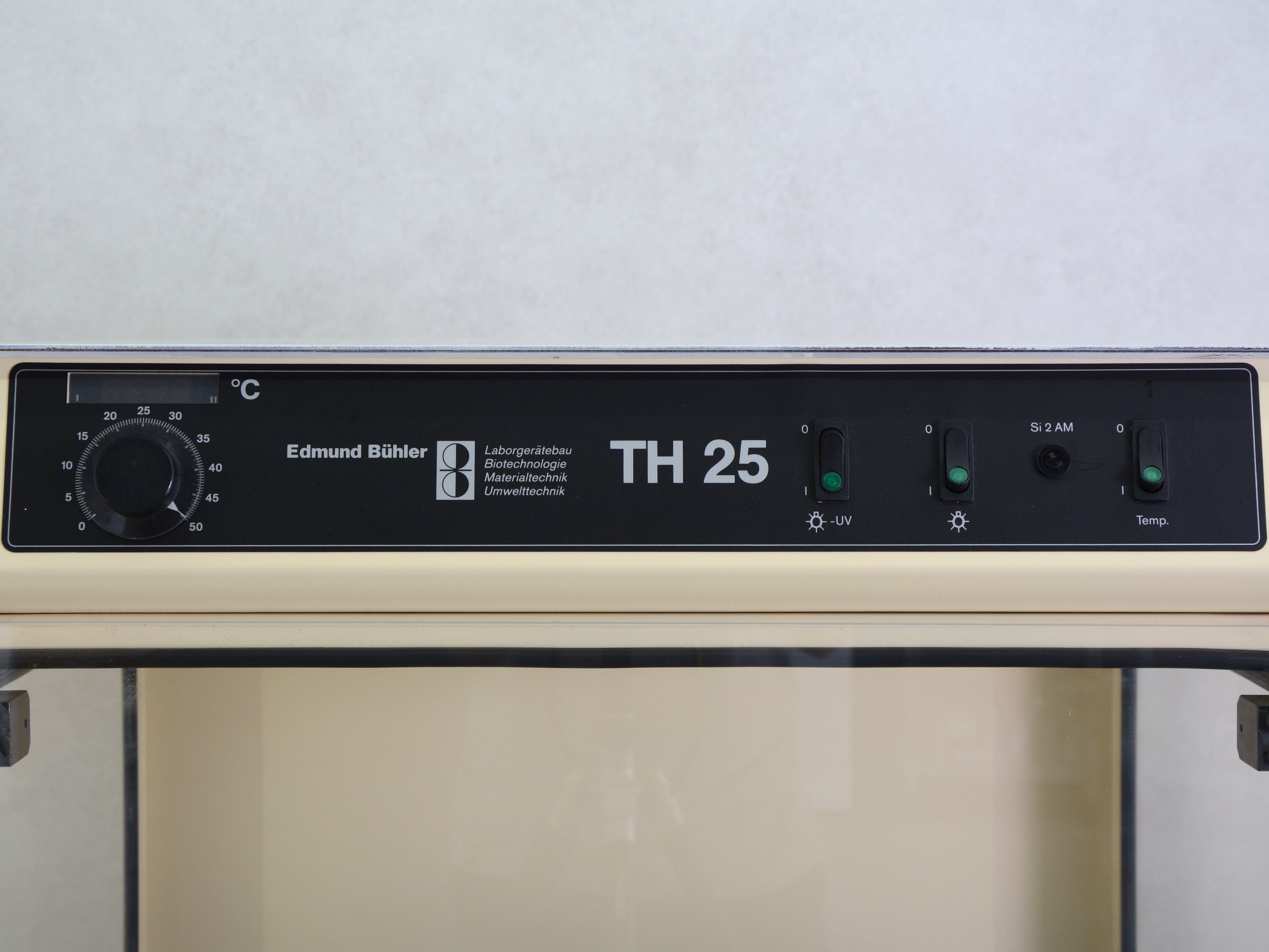 Edmund Bühler TH25 Incubator - Gemini BV