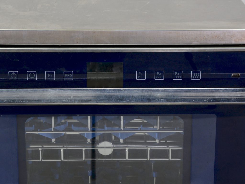 Steelco LAB 500 LCD Dishwasher - Gemini BV