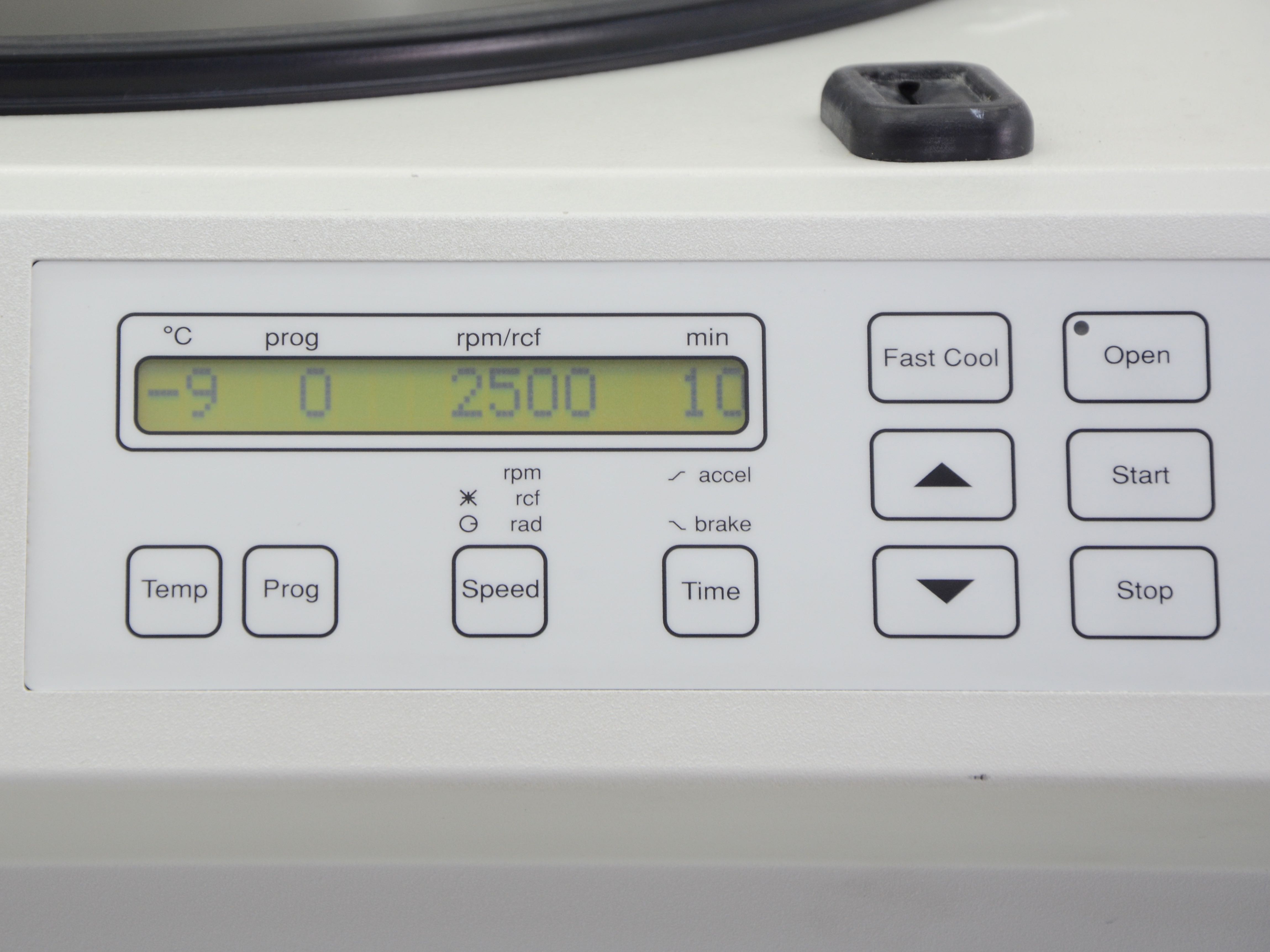 Eppendorf 5810R Centrifuge - Gemini BV