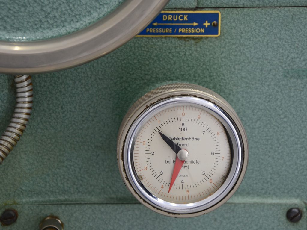 Korsch Pharmapress 100 Tablet press - Gemini BV