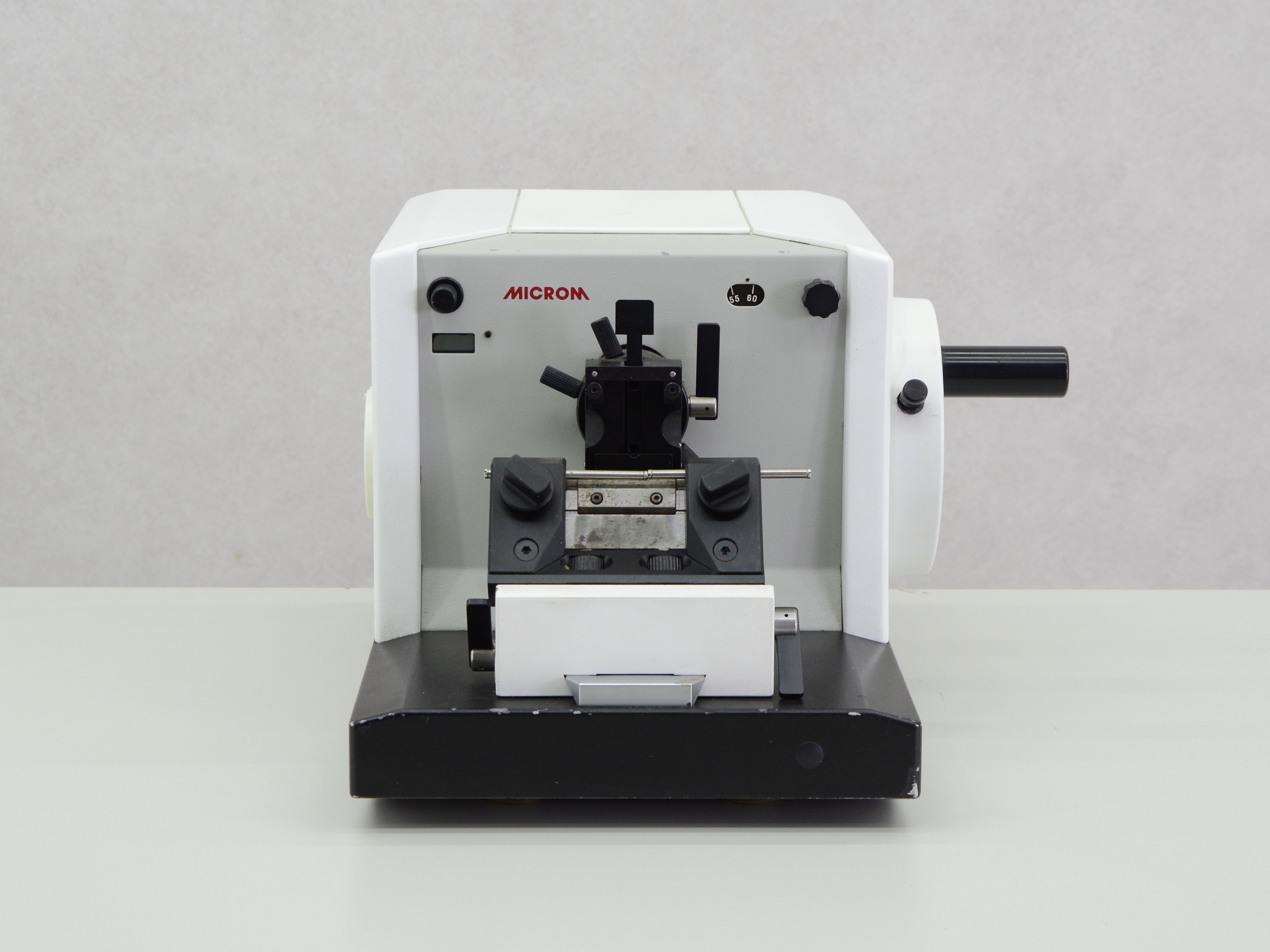 Microm HM330 Rotary microtome - Gemini BV