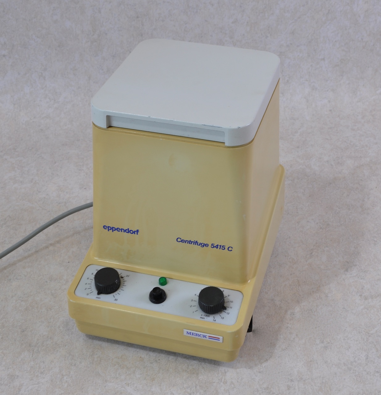 Eppendorf 5415C centrifuge - Gemini BV
