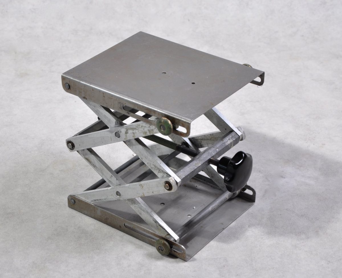 Laboratory elevator - Gemini BV