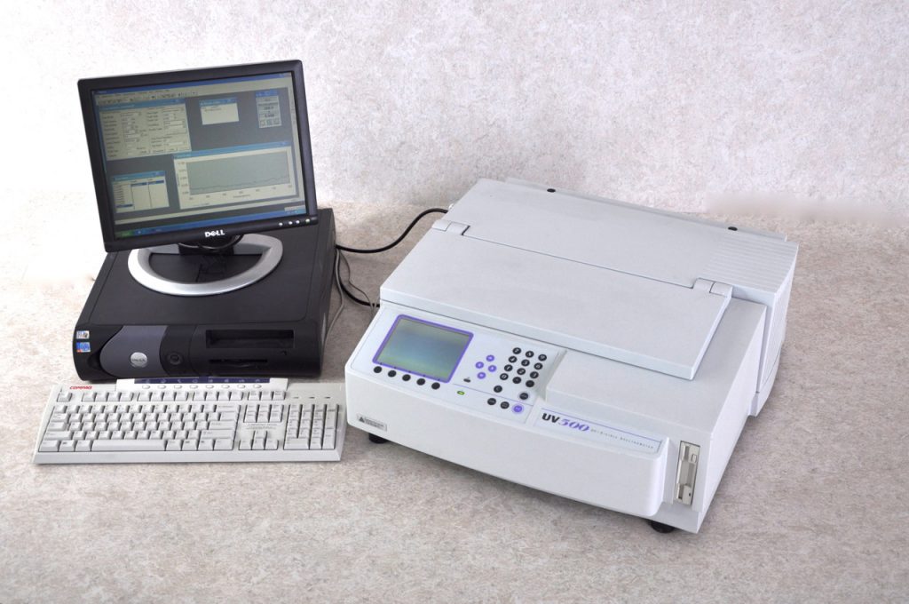Unicam UV500 spectrophotometer - Gemini BV