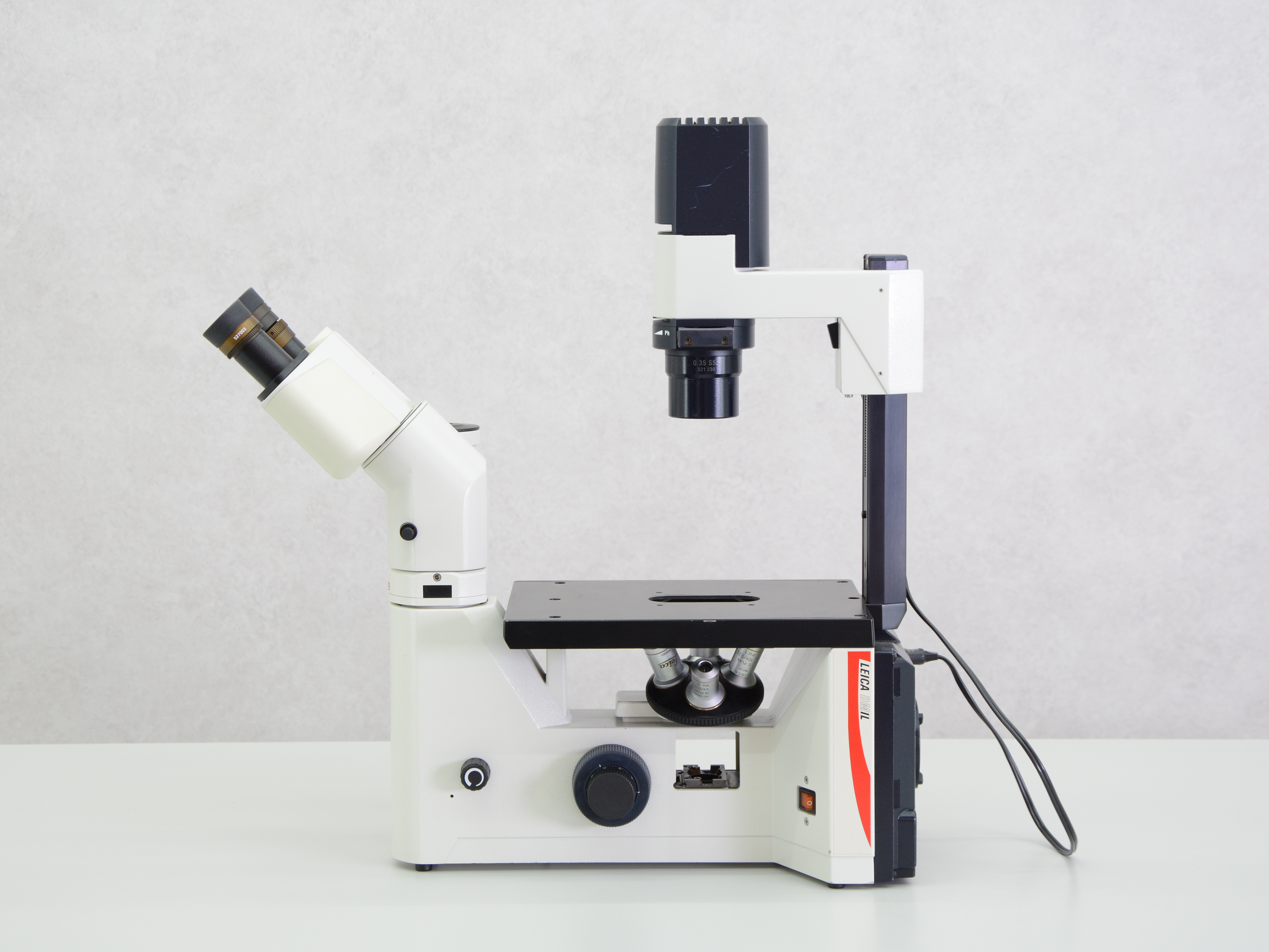 Leica DMIL Type 090-135.002 III/02 Microscope - Gemini BV