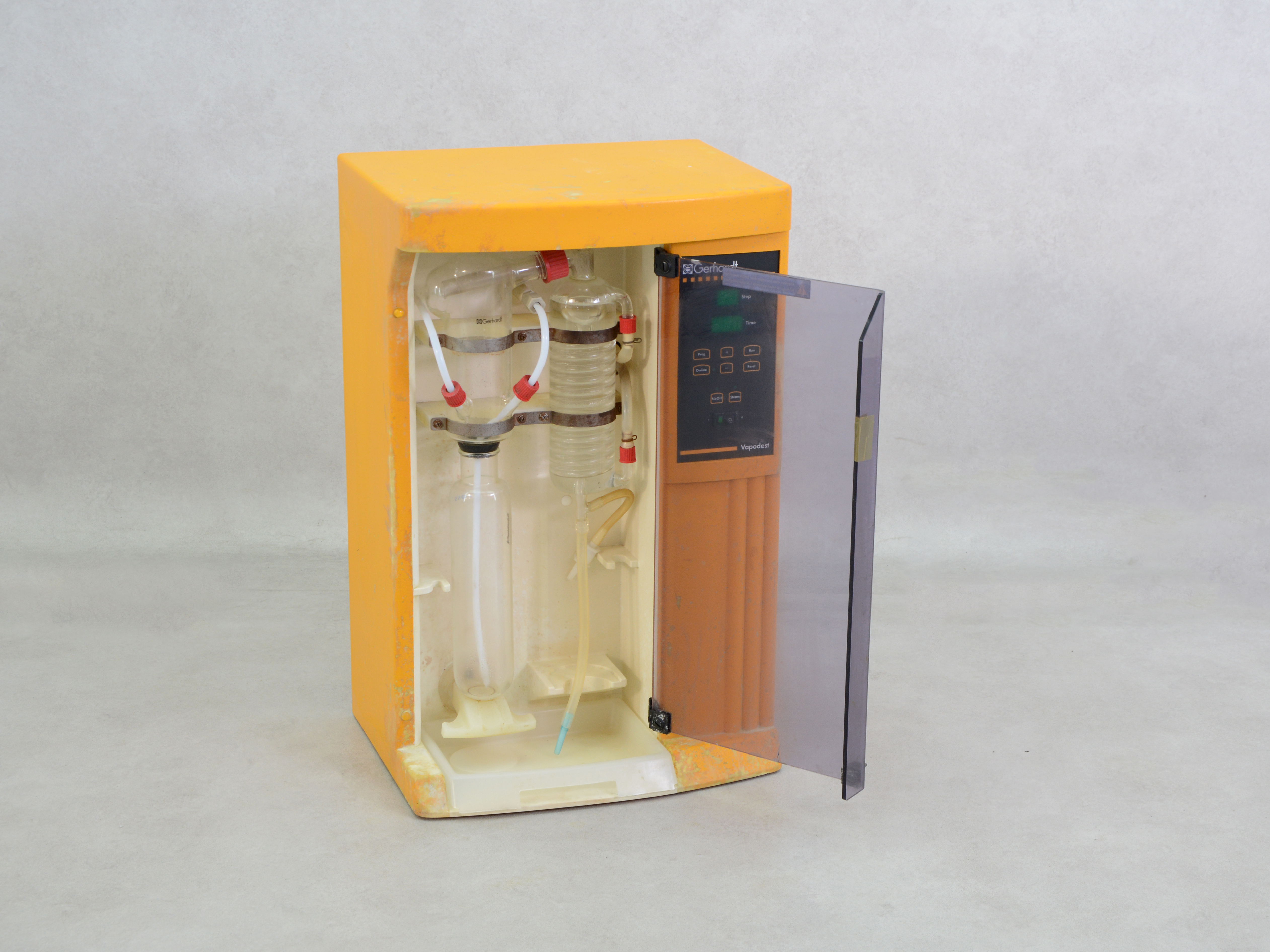 Gerhardt Vapodest 20 Distillation system - Gemini BV