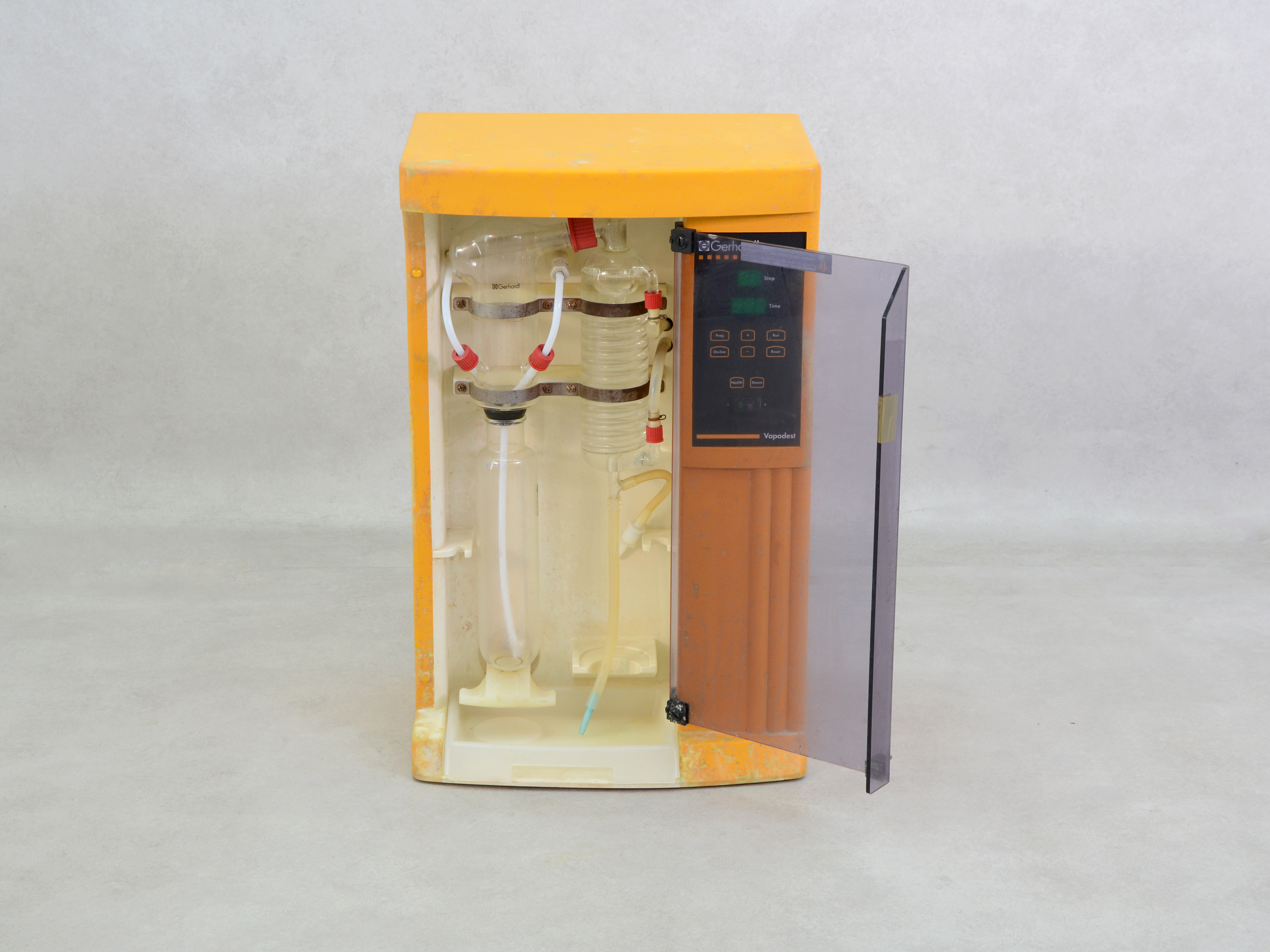 Gerhardt Vapodest 20 Distillation system - Gemini BV