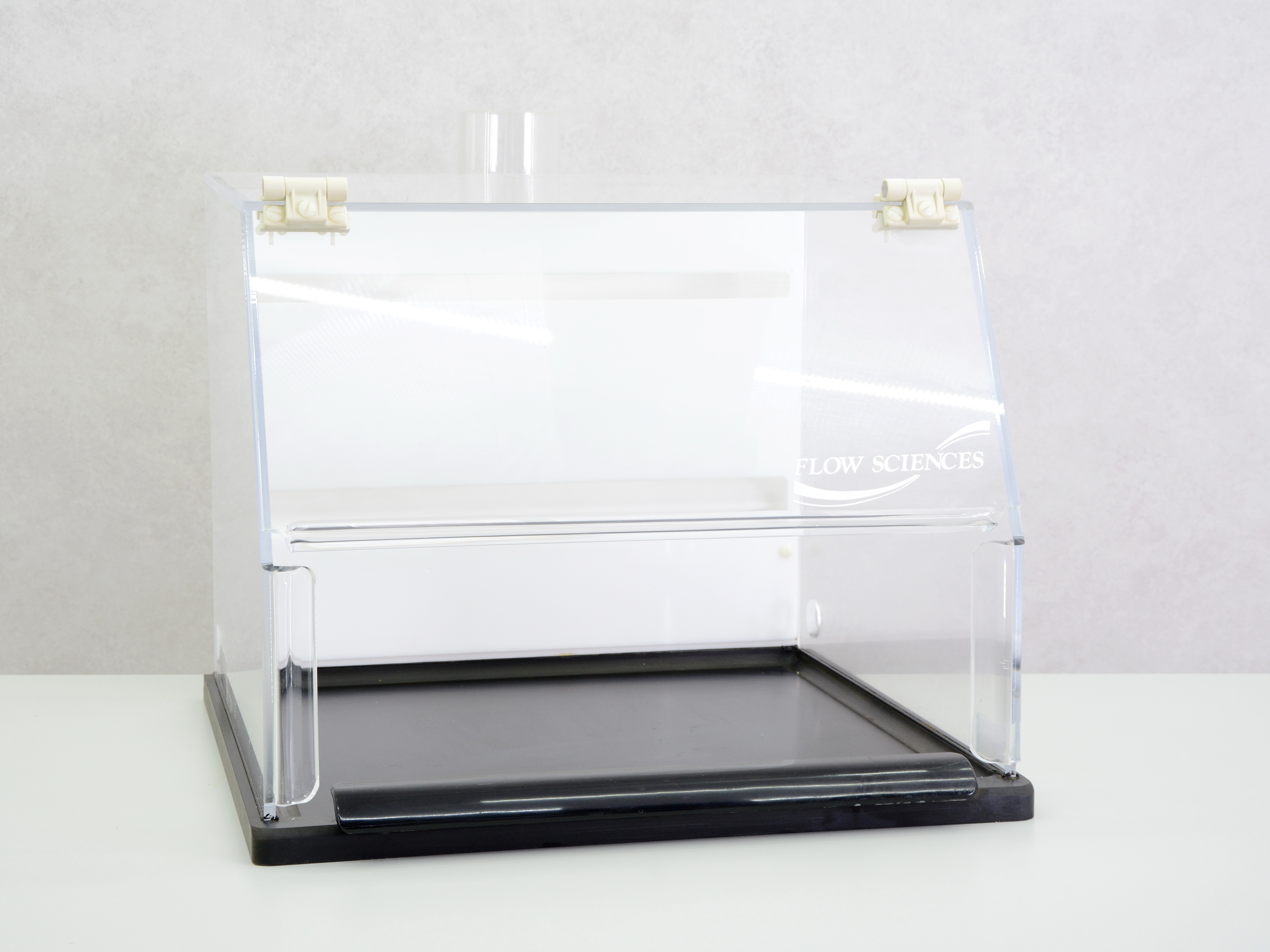 Flow Scientific FS2350 Vented balance safety enclosure - Gemini BV