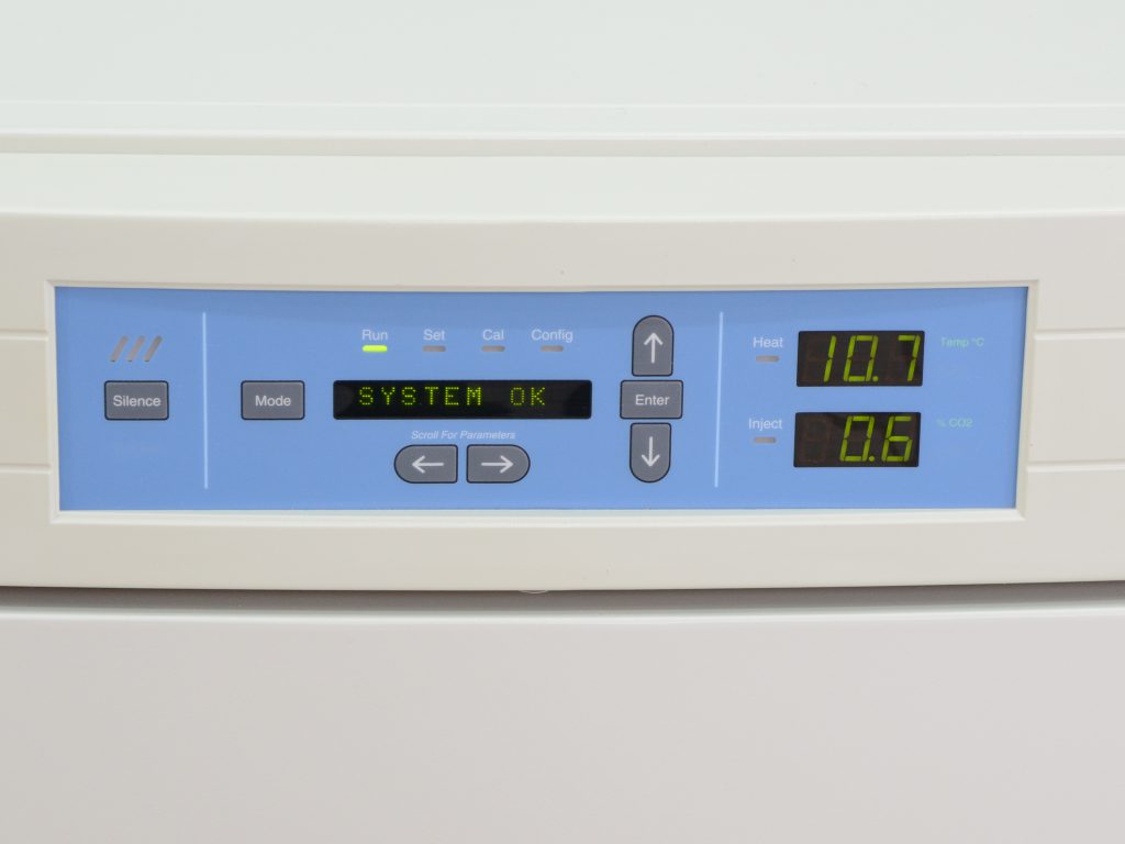 Thermo Scientific 381 CO2 incubator - Gemini BV