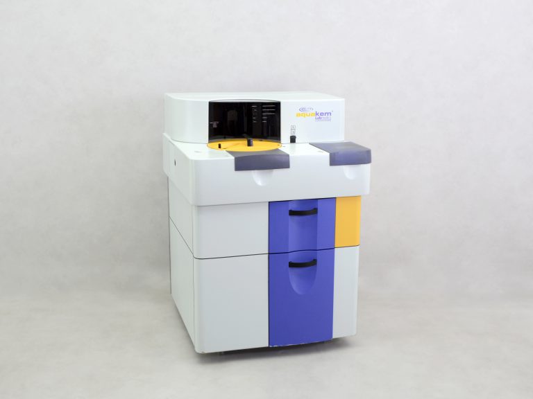 Thermo Konelab Aquakem 250 Photometric analyzer - Gemini BV