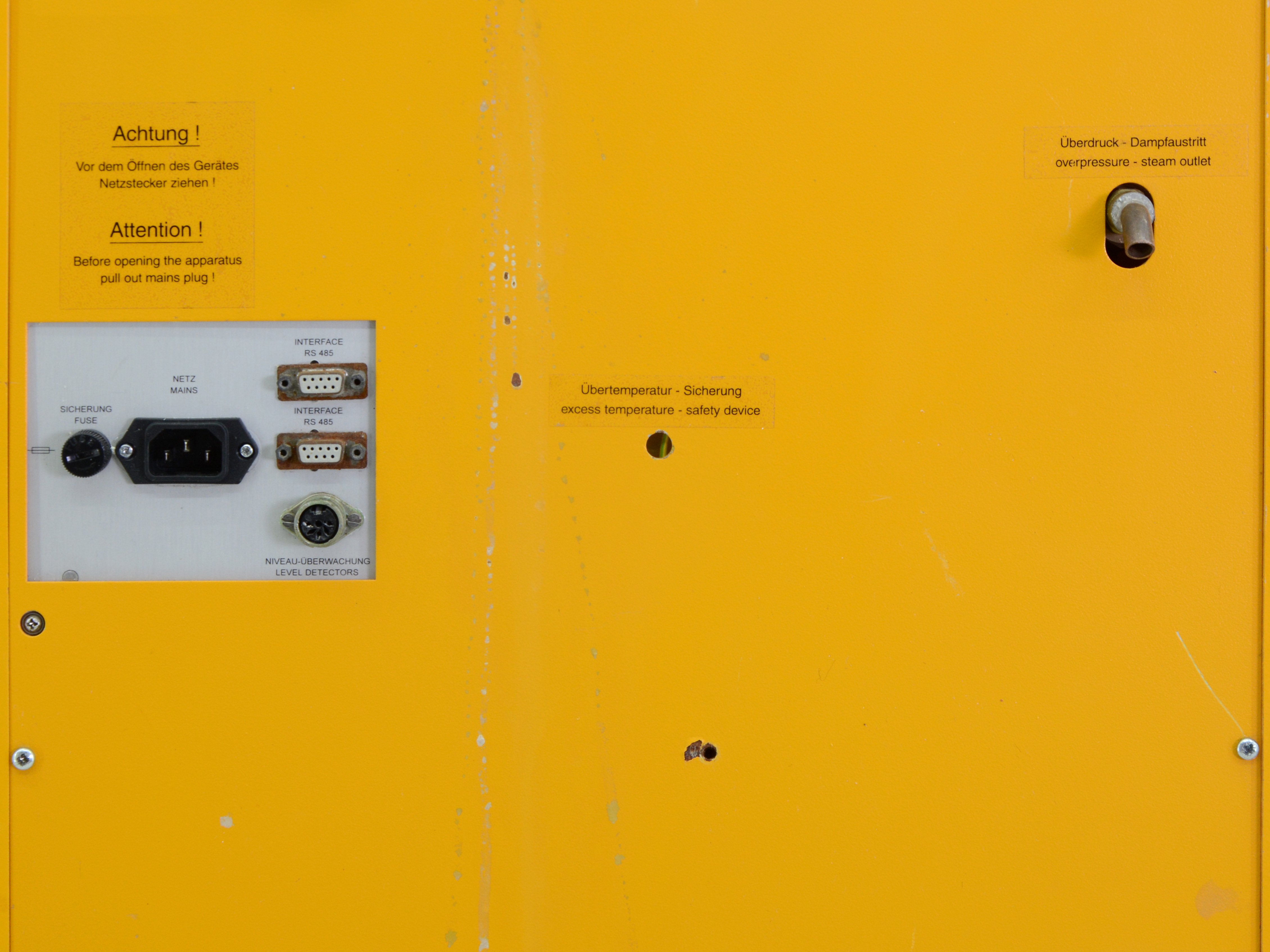 Gerhardt Vapodest 30 Kjeldahl distillation system - Gemini BV