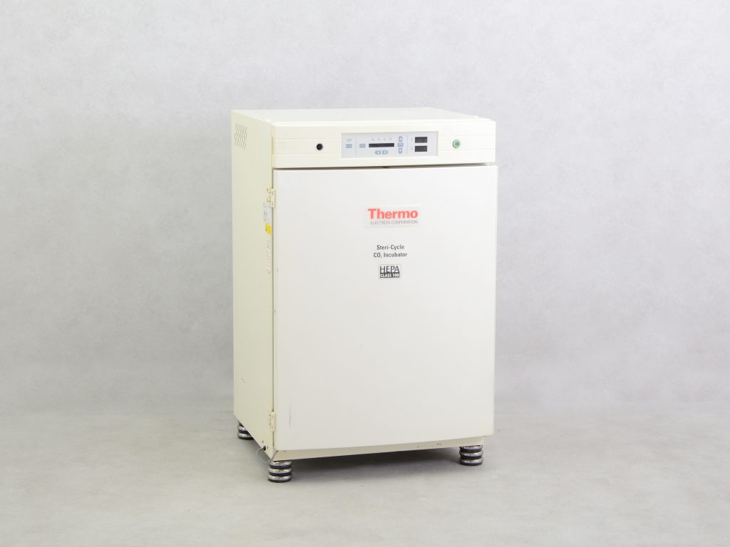 Thermo Scientific 371 CO2 Incubator - Gemini BV