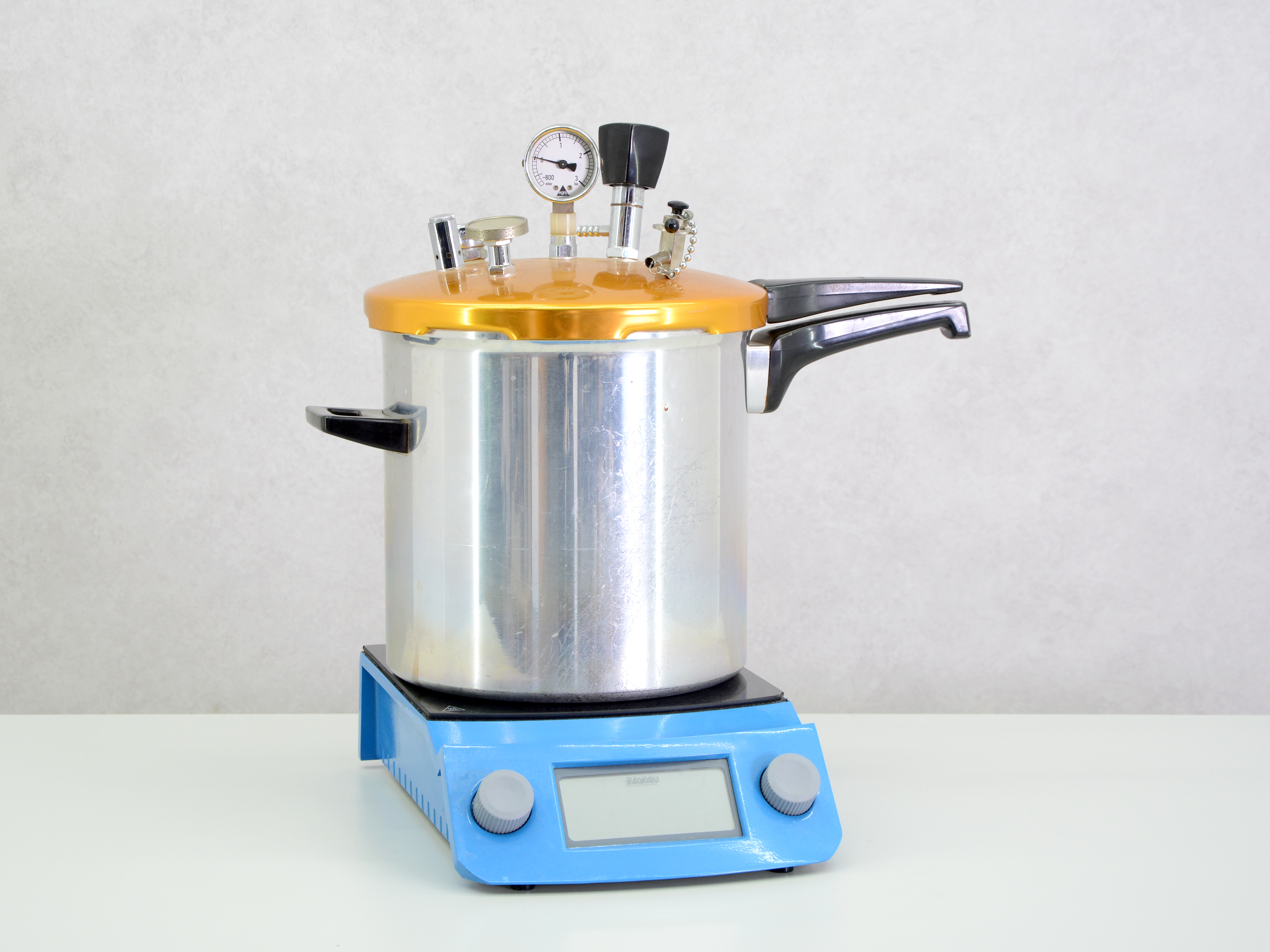 SI Analytics SLR Heating plate with autoclave pan - Gemini BV