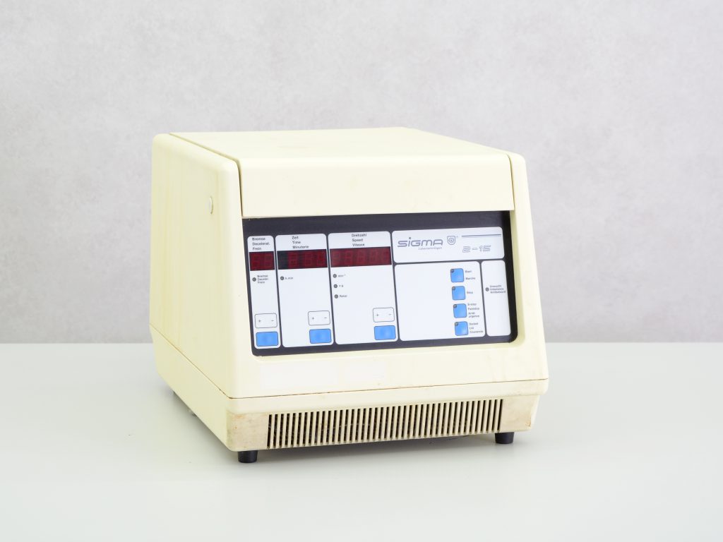 Sigma 2-15 Centrifuge - Gemini BV
