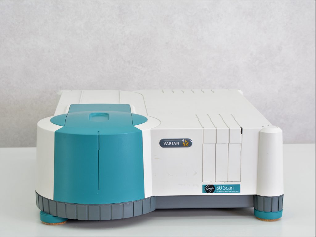 Varian Cary 50 Spectrophotometer - Gemini BV