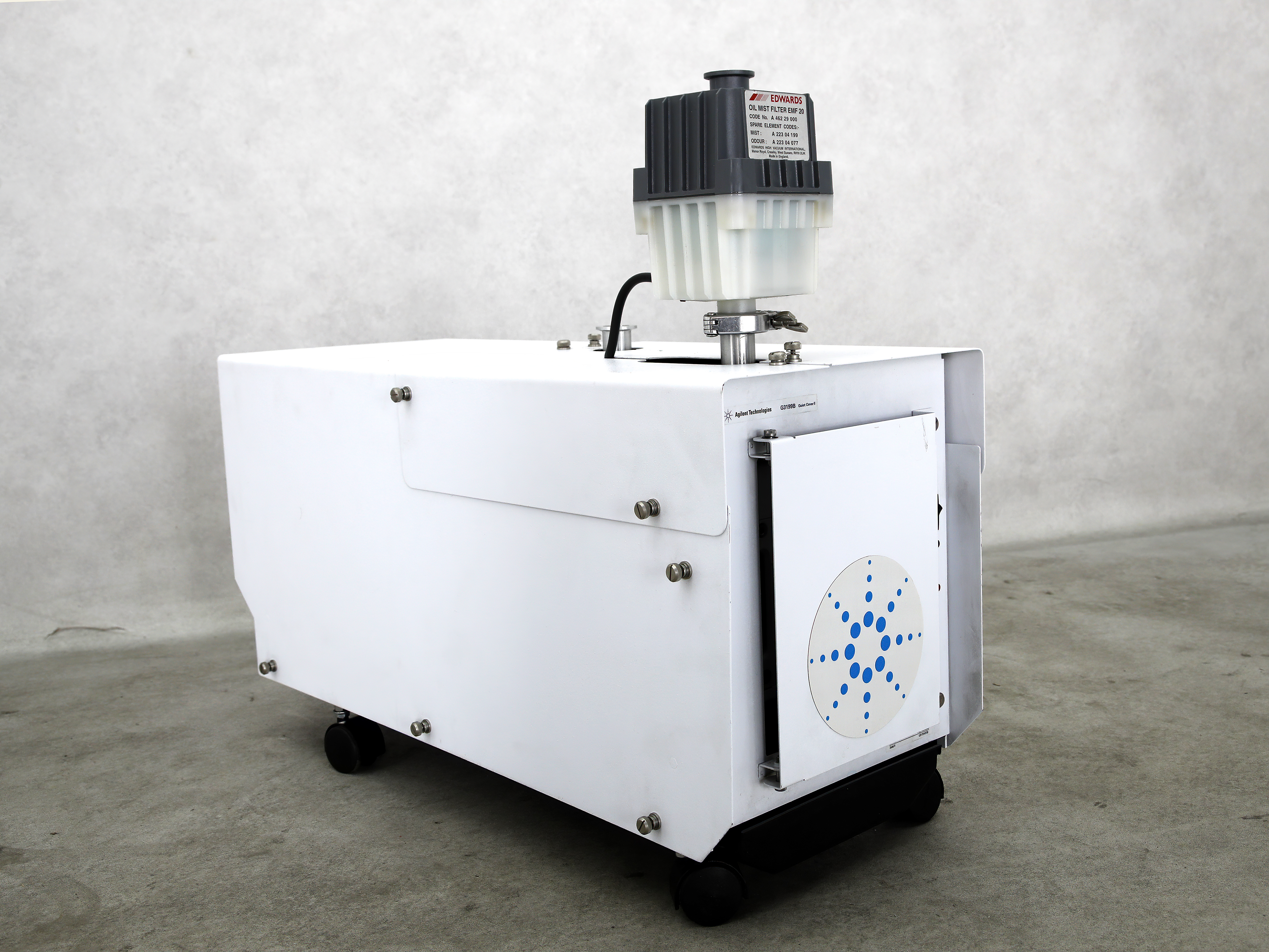 Edwards E2M28 Agilent G3199B Vacuum pump + Sound-absorbing cabinet ...