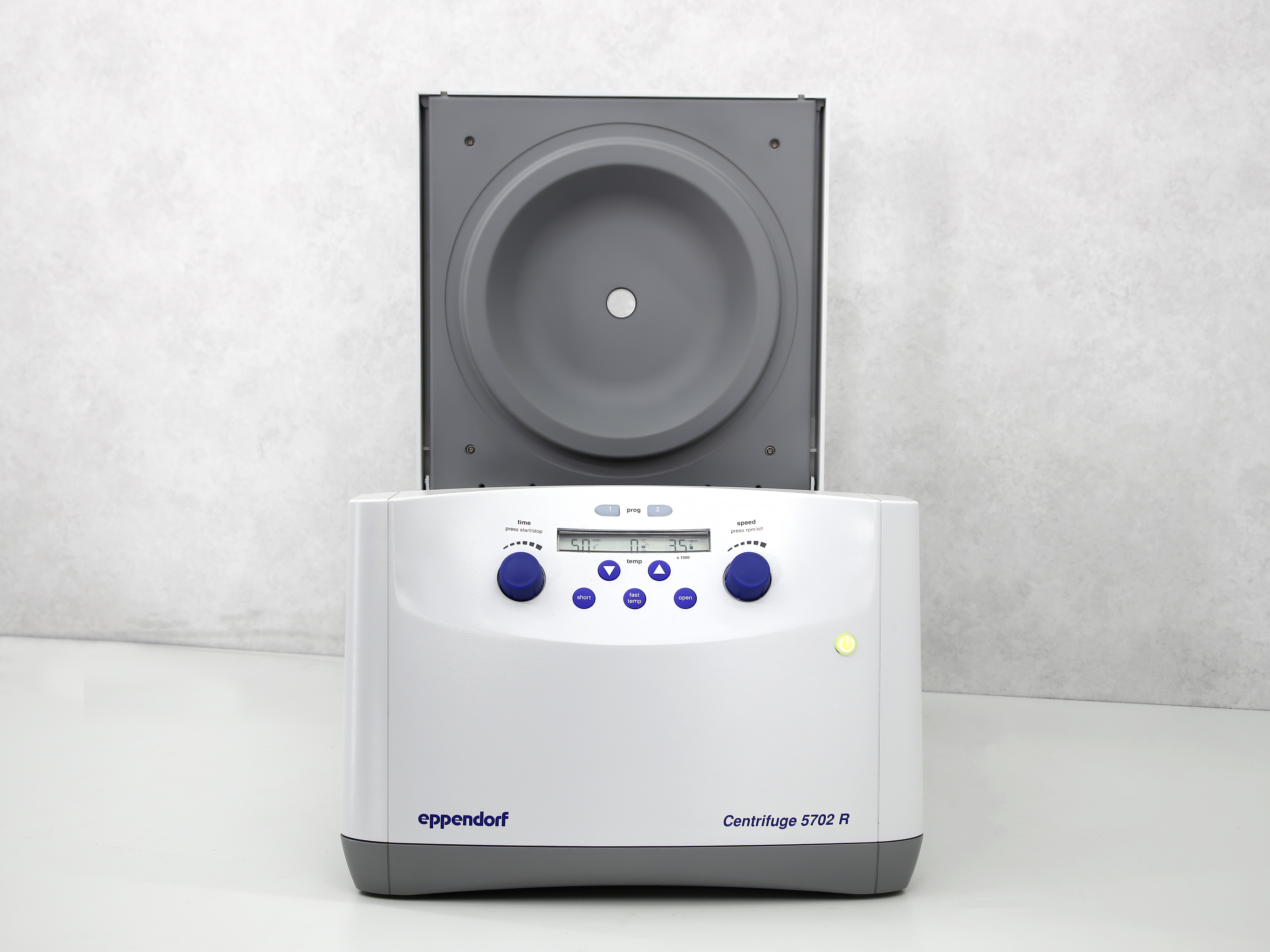 Eppendorf 5702R Centrifuge - Gemini BV