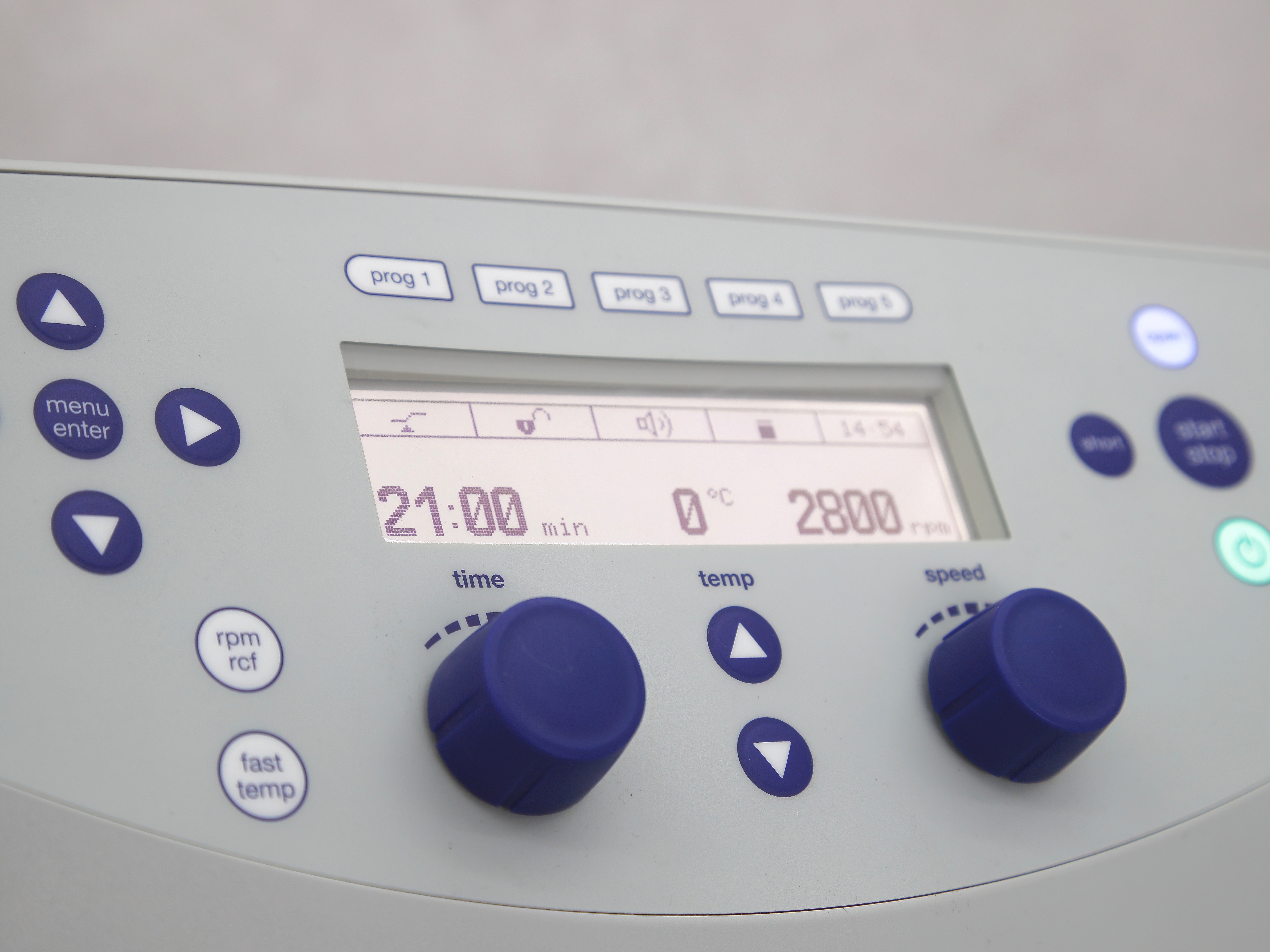 Eppendorf 5430R Refrigerated centrifuge - Gemini BV