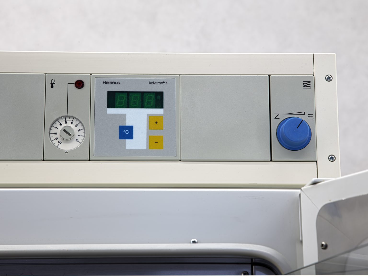 Heraeus B6420 Incubator - Gemini BV