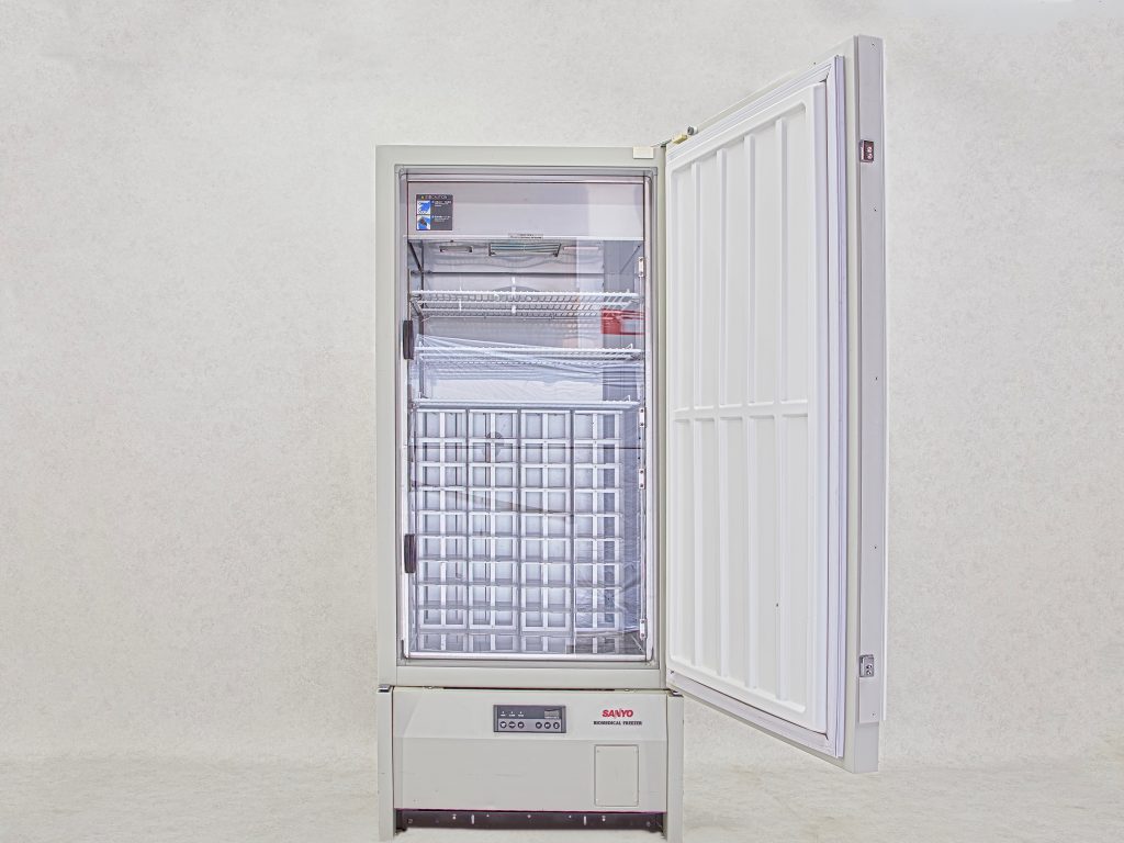 Sanyo MDF-U443 Biomedical freezer - Gemini BV