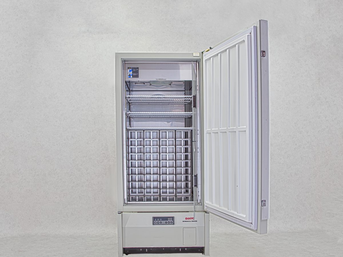 Sanyo MDF-U443 Biomedical freezer - Gemini BV
