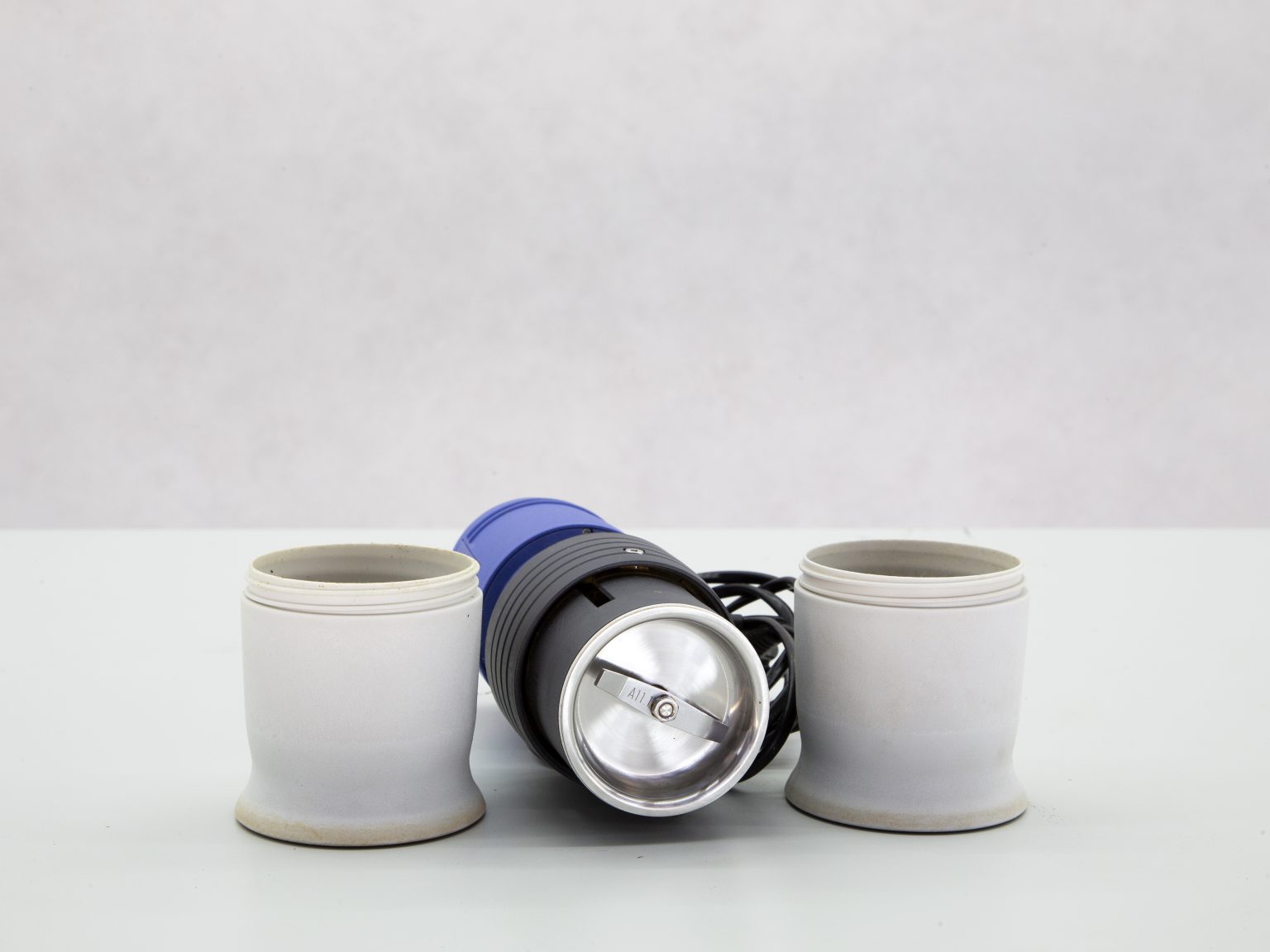 IKA A11 Basic Grinding mill - Gemini BV