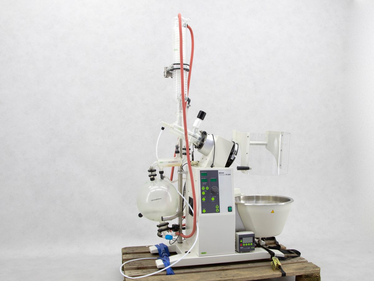 Buchi R-220 Rotary evaporator - Gemini BV