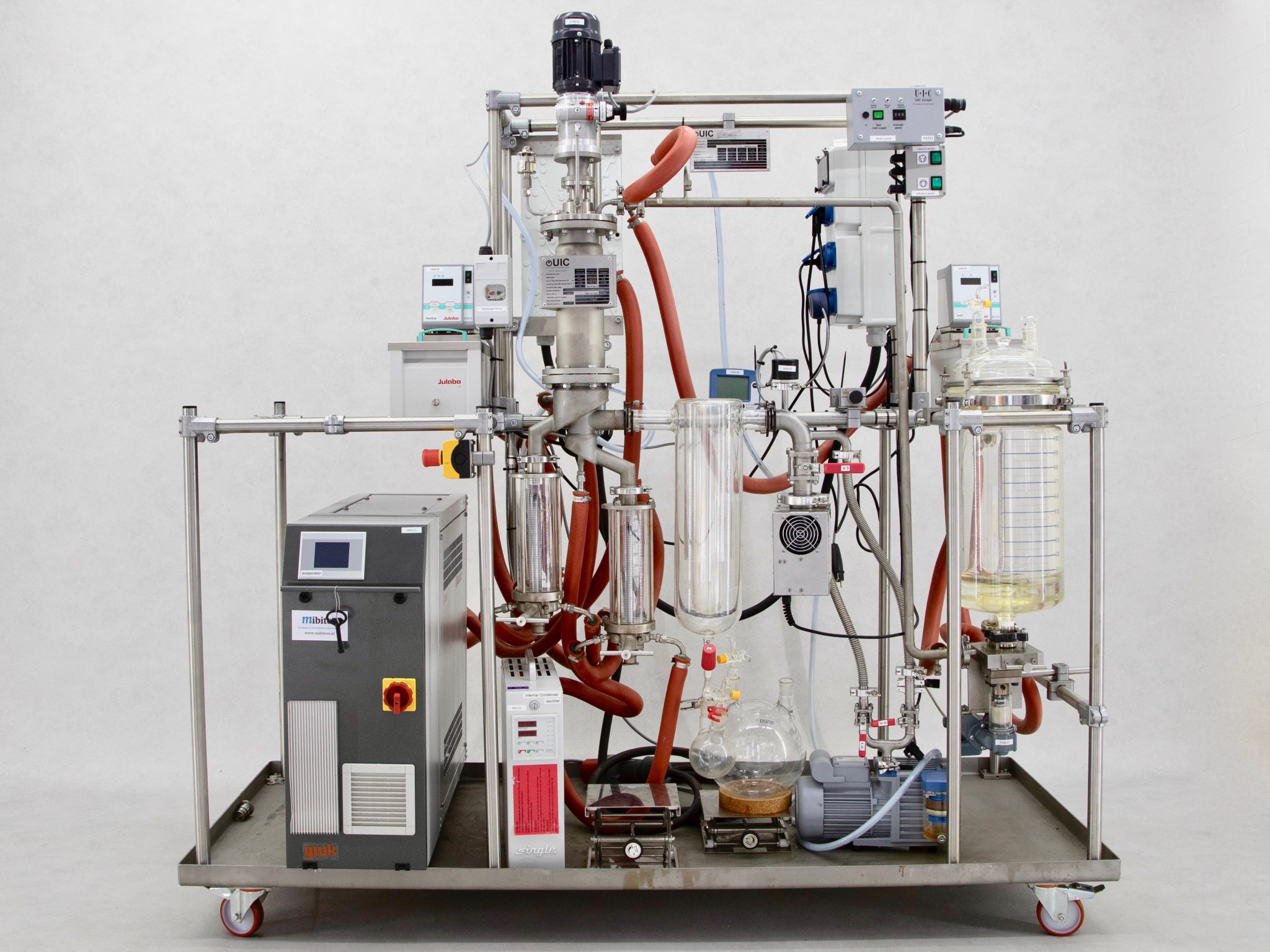 UIC KD6-EA100 Short path distillation plant with degasser - Gemini BV