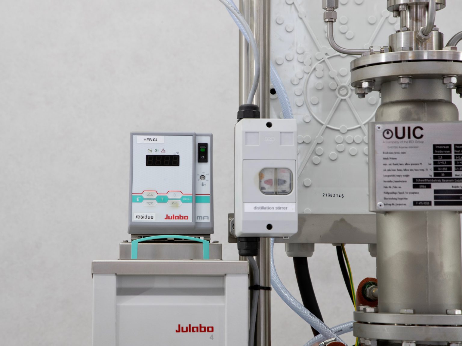 UIC KD6-EA100 Short path distillation plant with degasser - Gemini BV