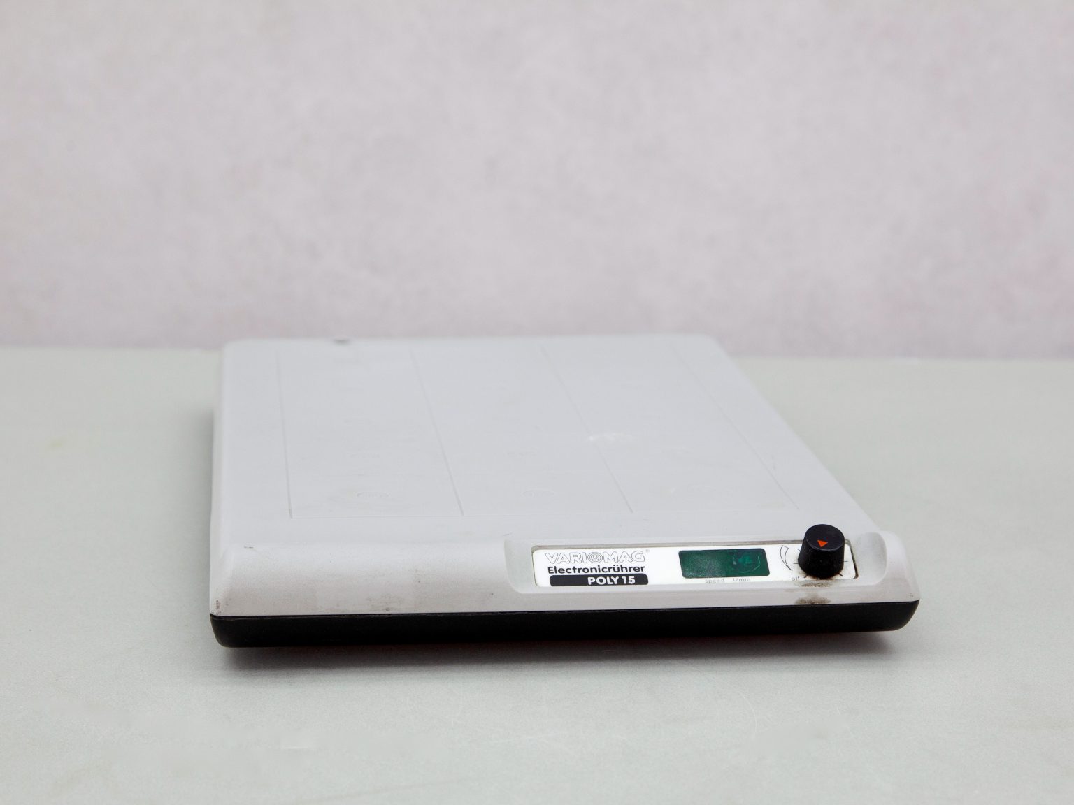 Variomag Poly 15 magnetic stirrer - Gemini BV