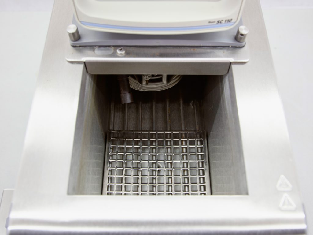 Thermo - Haake A10 refrigerated waterbath met SC150 thermostat - Gemini BV