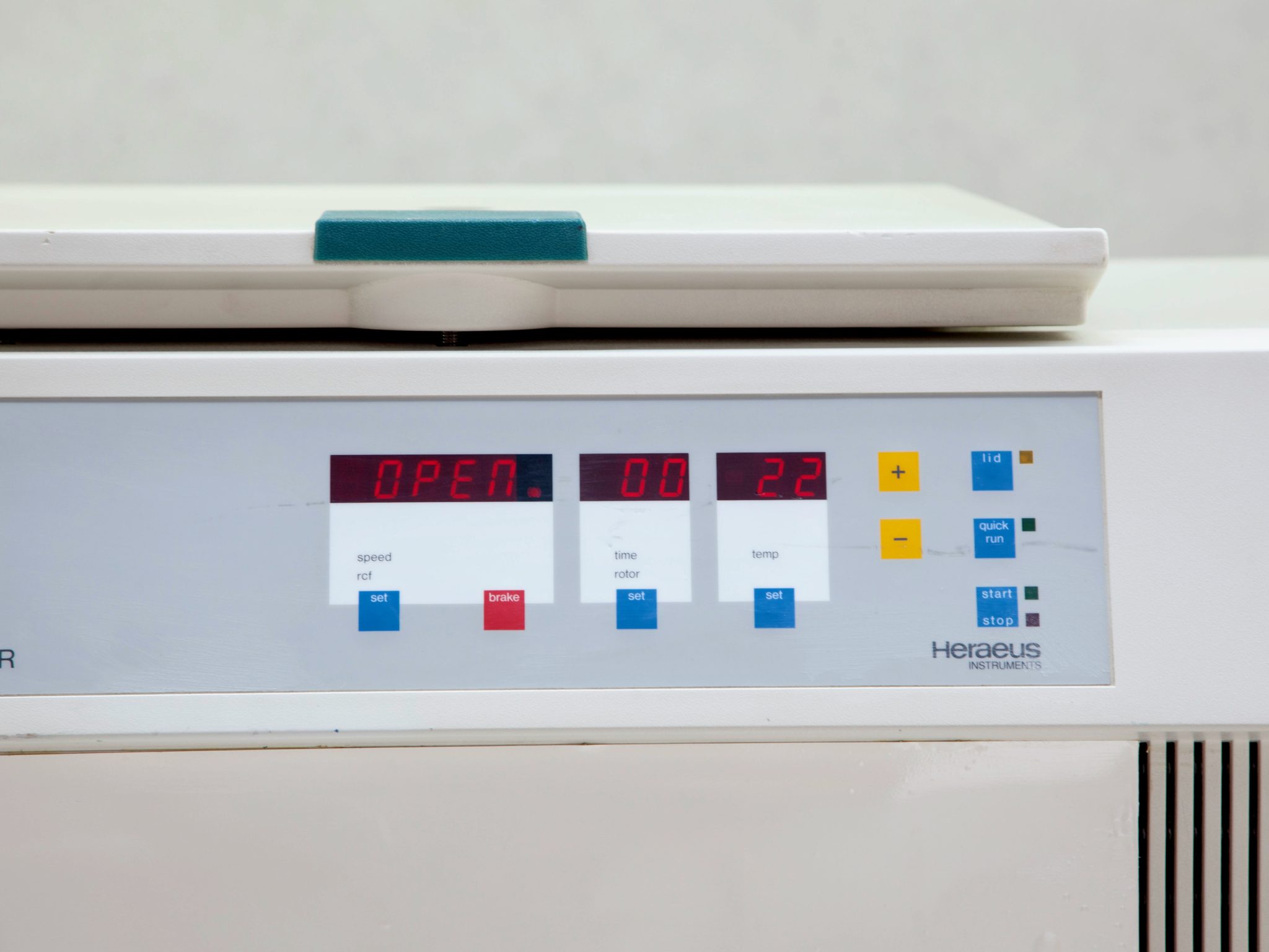 Heraeus Megafuge 2.0R refrigerated centrifuge - Gemini BV