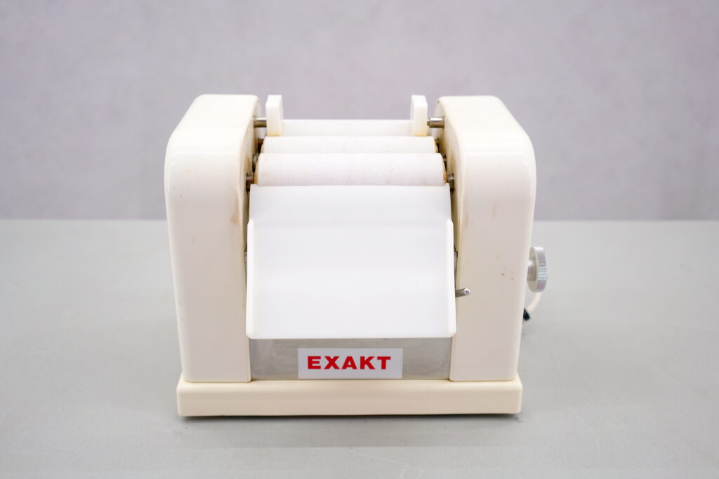 Exakt 50 ointment mill - Gemini BV