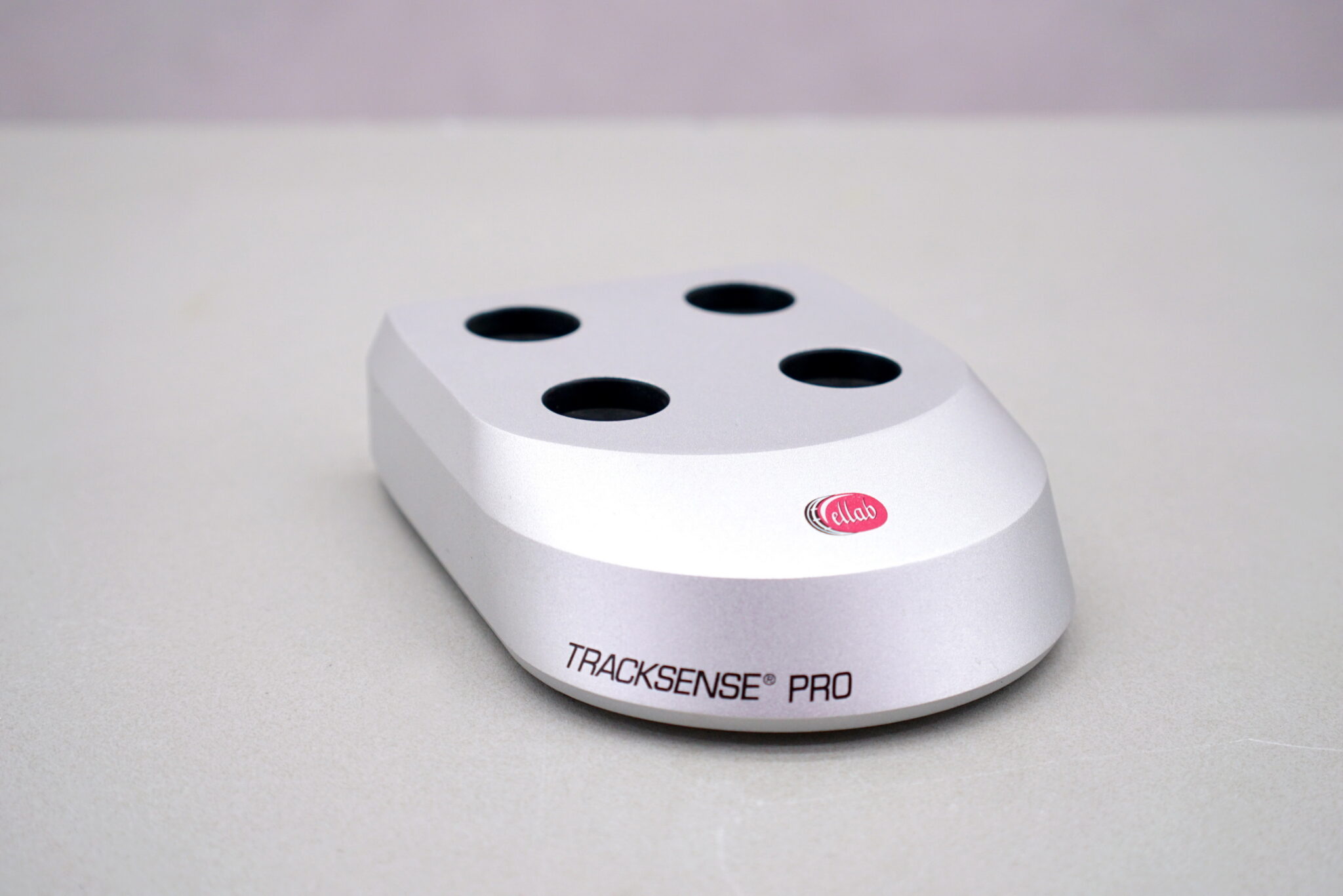 Ellab TrackSense Pro Reader Station with loggers - Gemini BV