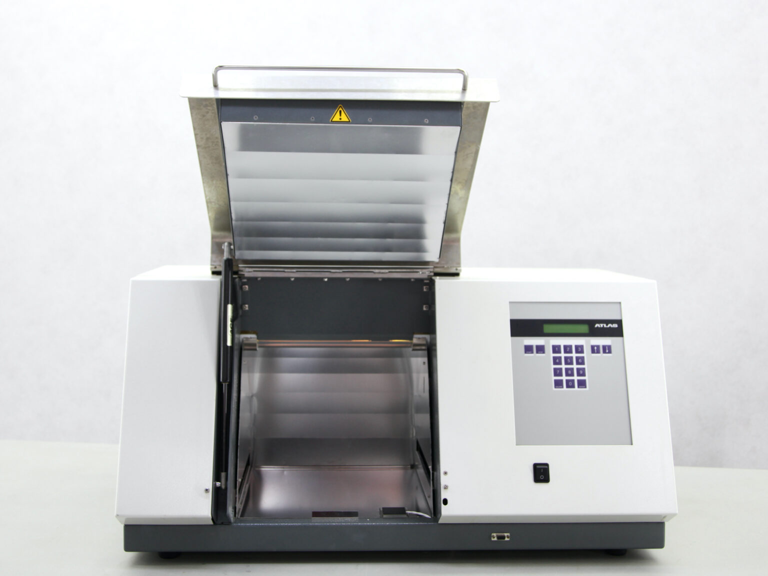 Atlas Suntest XLS+ Weathering tester - Gemini BV