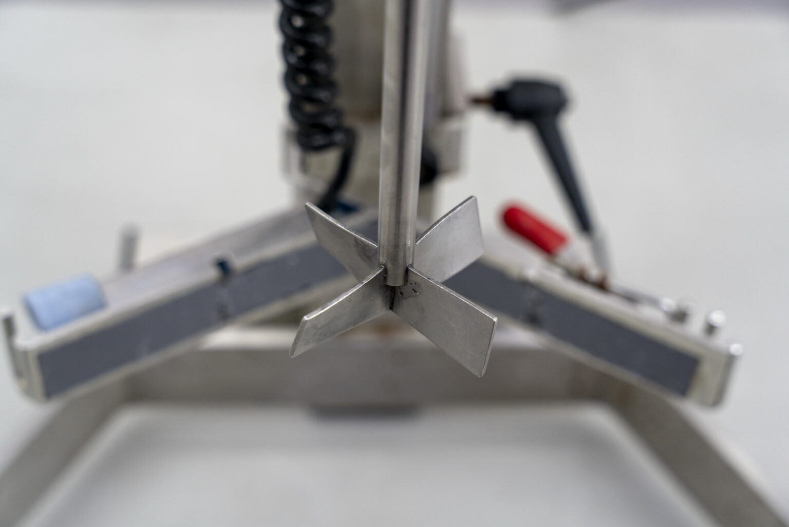 VMI Rayneri Turbotest 33/300 adjustable table mixer - Gemini BV