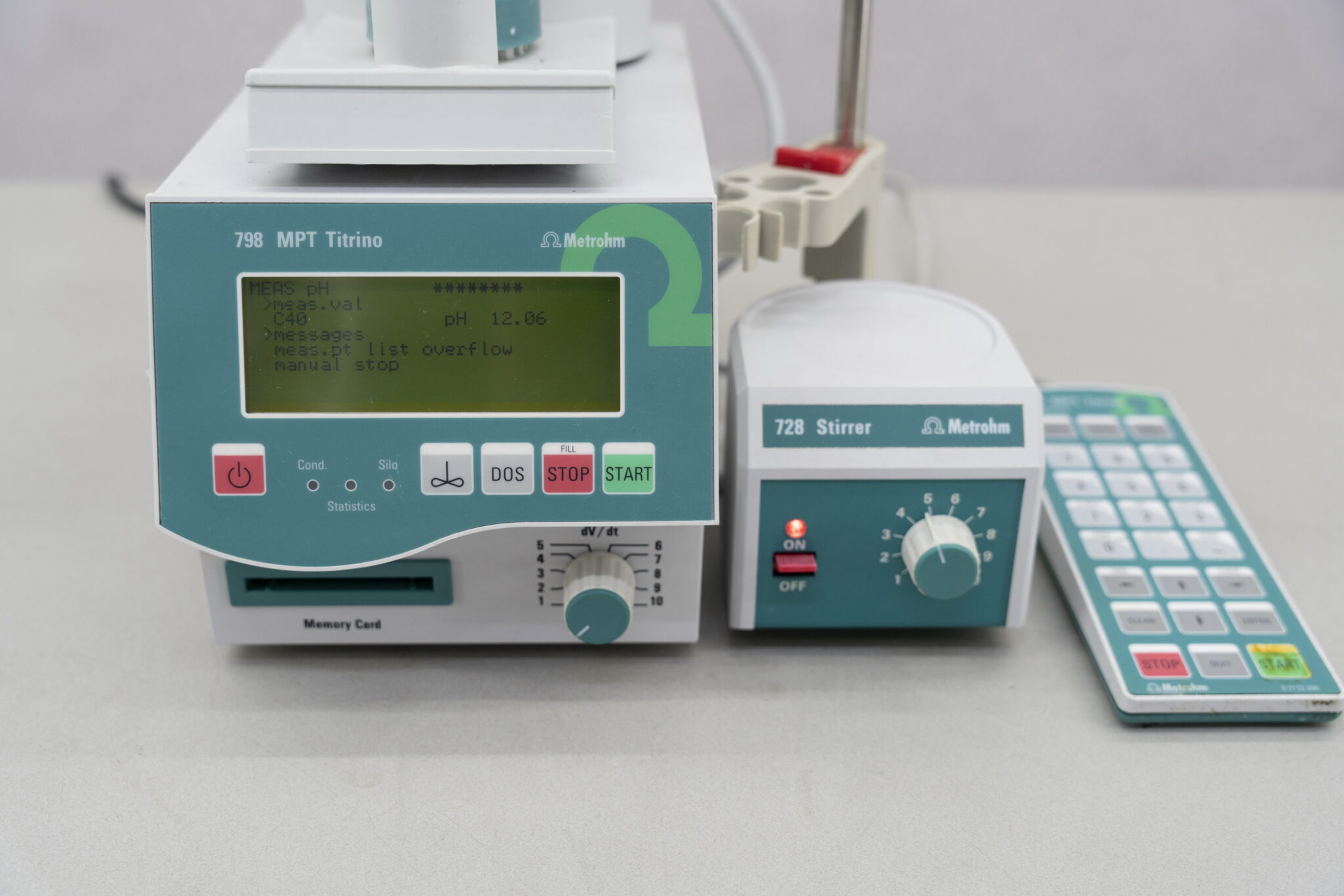 Metrohm Titrino MPT 798 titrator with 728 stirrer - Gemini BV
