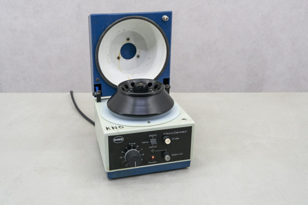 MSE Micro Centaur bench top centrifuge - Gemini BV