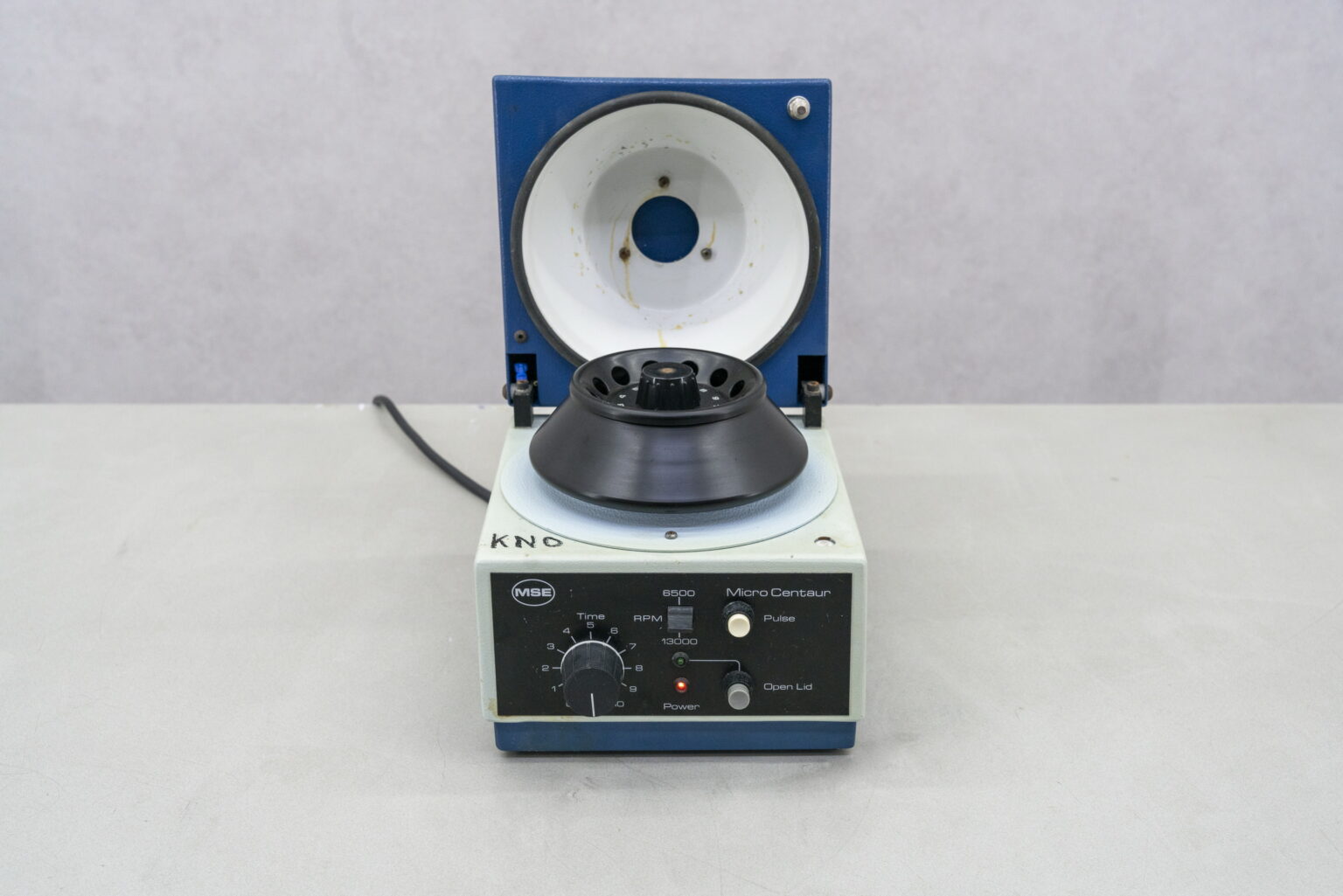 MSE Micro Centaur bench top centrifuge - Gemini BV