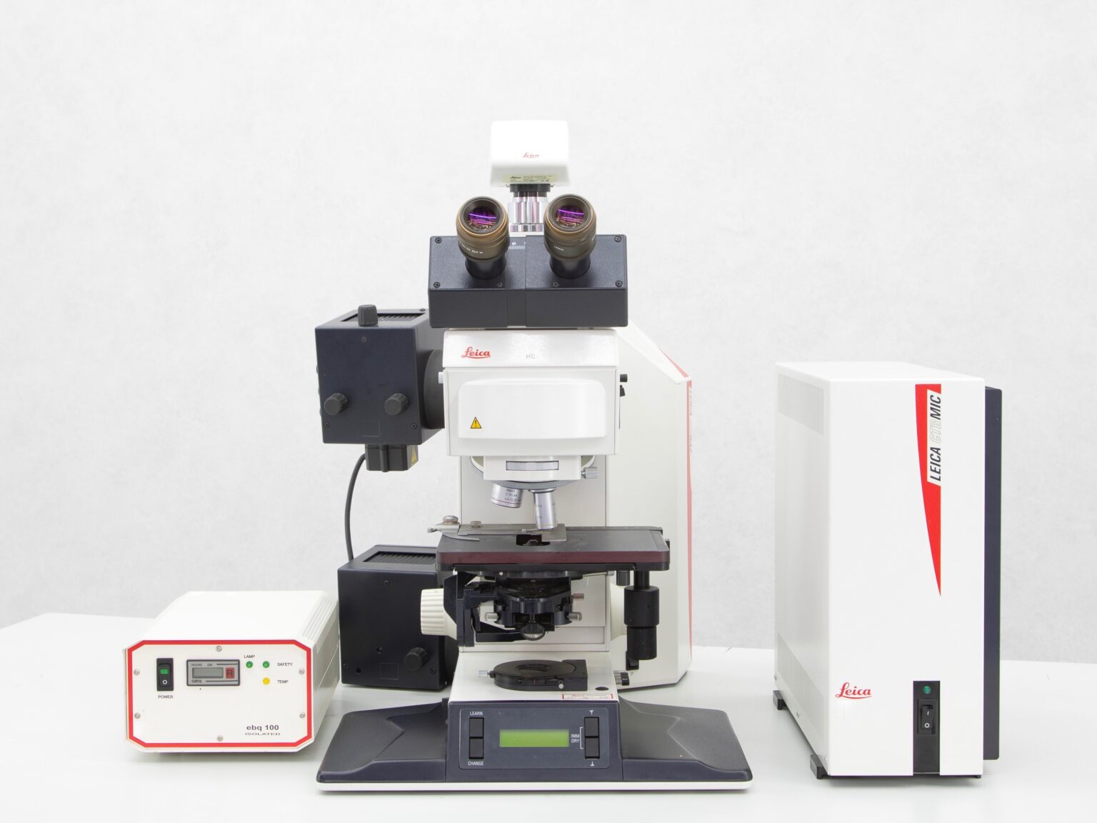 Leica DMRA2 Microscope with CTR MIC controller - Gemini BV