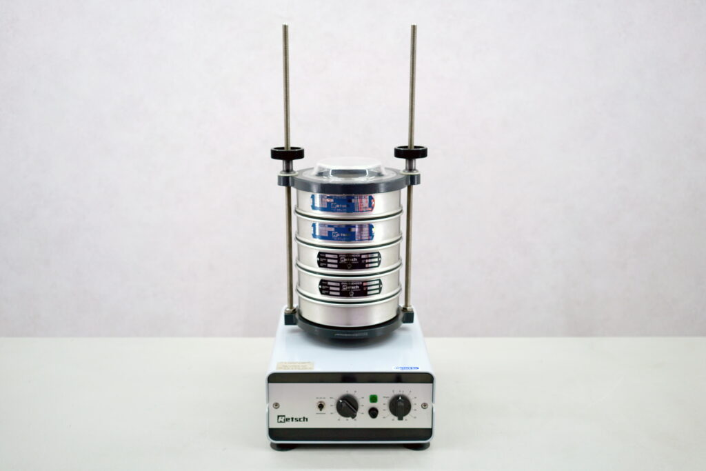 Retsch Vibro Sieve machine - Gemini BV