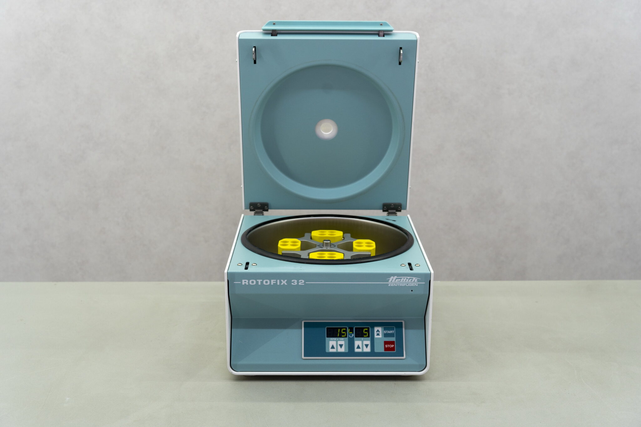 Hettich Rotofix 32 centrifuge - Gemini BV