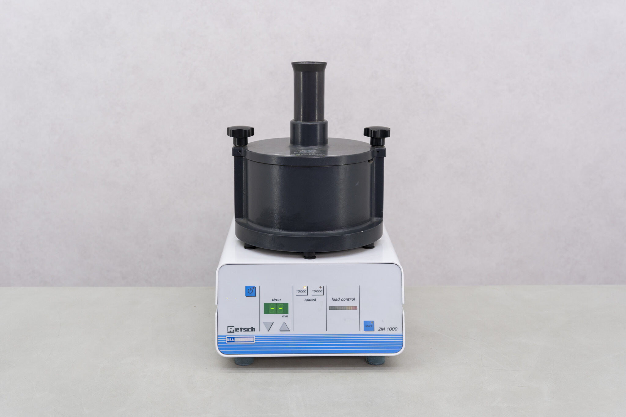 Retsch ZM 1000 grinder - Gemini BV